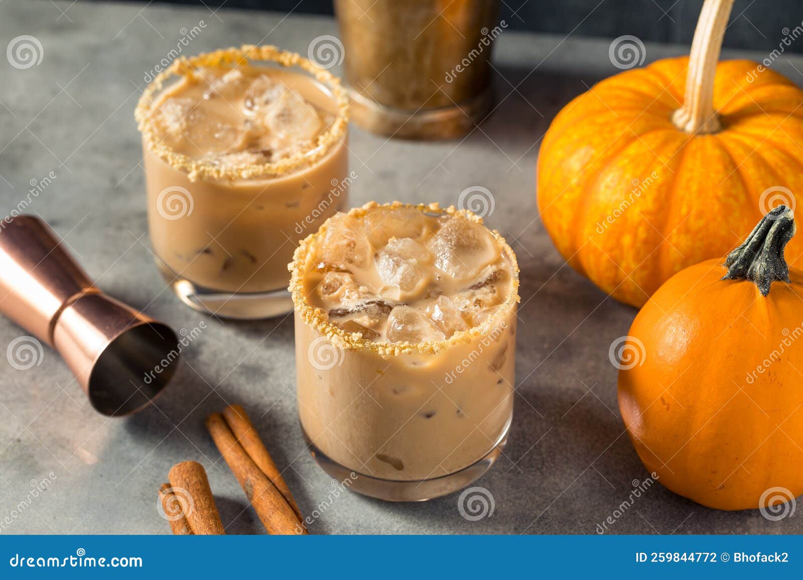 Pumpkin Spice White Russian Cocktail Stock Photo - Image of cold, drink ...