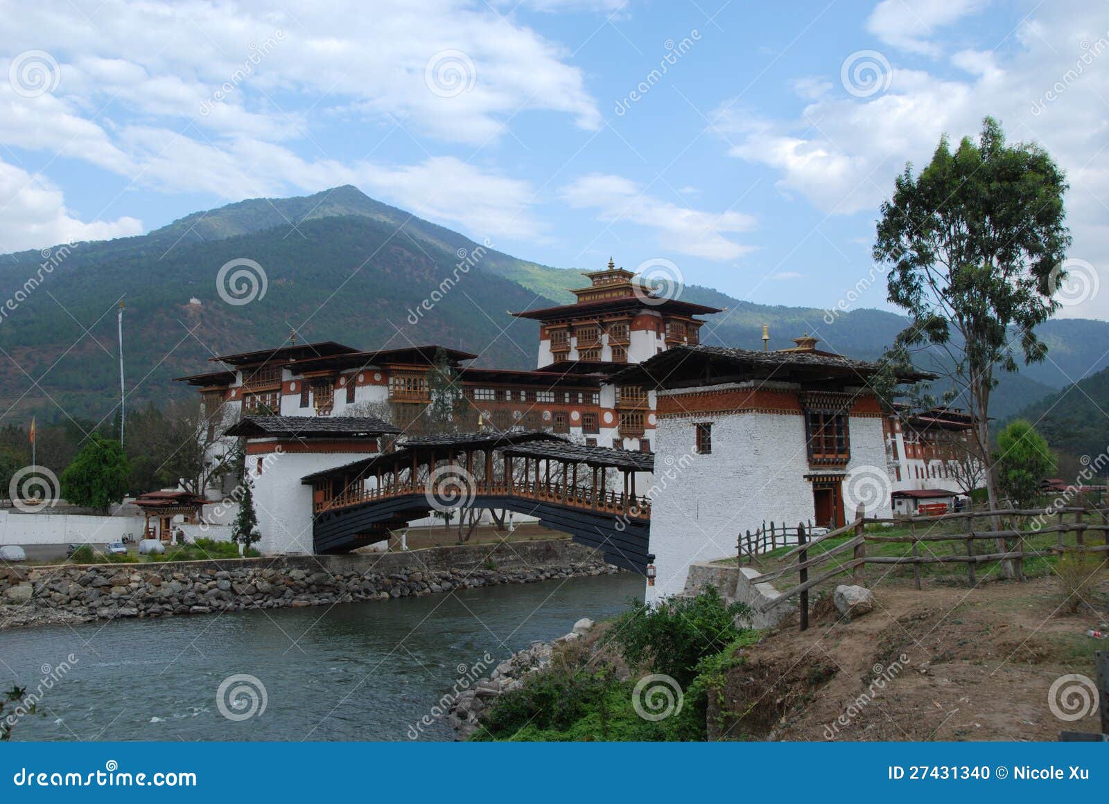 The Punakha Dzong, The Administrative Centre Of Punakha Dzongkhag In ...