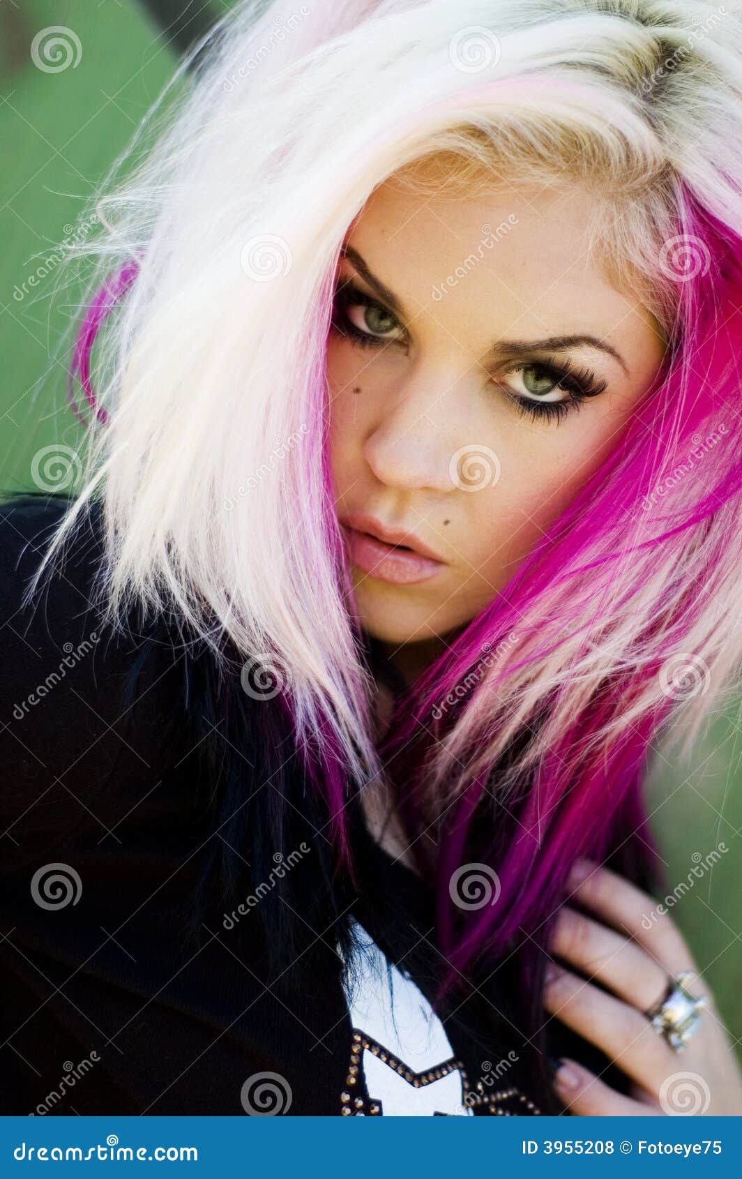 Punk Mannequin stock foto. Image of erotisch, kleurstof - 3955208