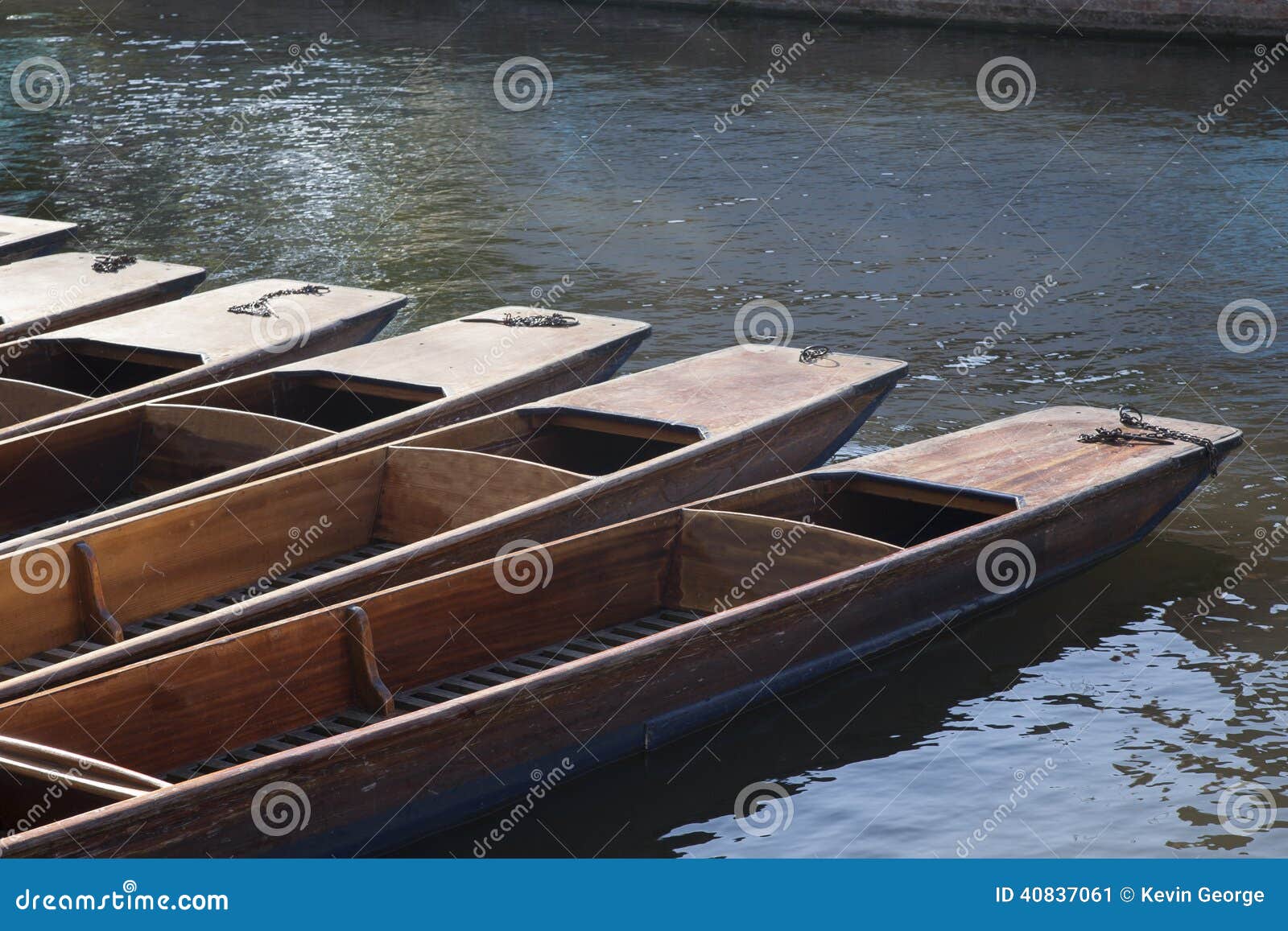 Punt Boats on River Cam, Cambridge Stock Image - Image of tour ...