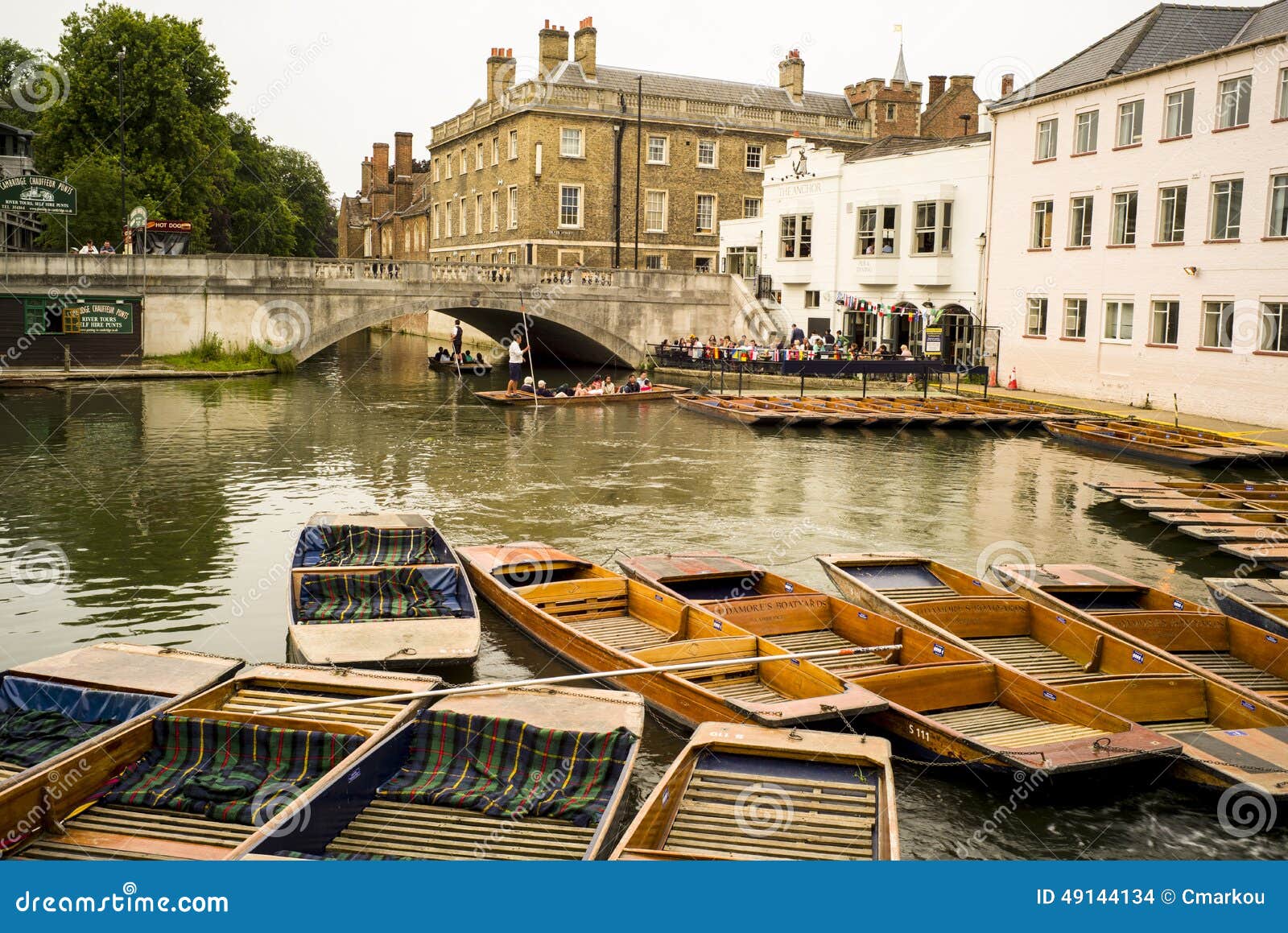 Punting boats editorial stock image. Image of peaceful - 49144134