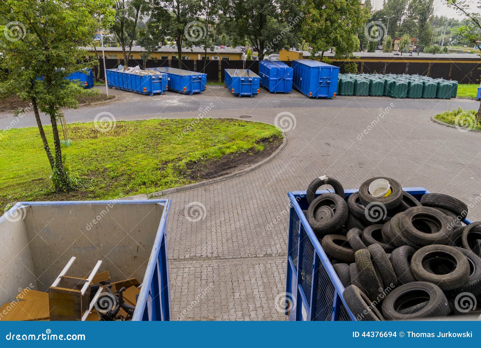 Punto Della Segregazione Residua Fotografia Stock - Immagine di cestino ...