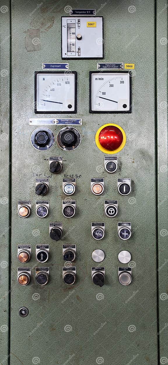 Pupitre de commande photo stock. Image du instrument - 22156518