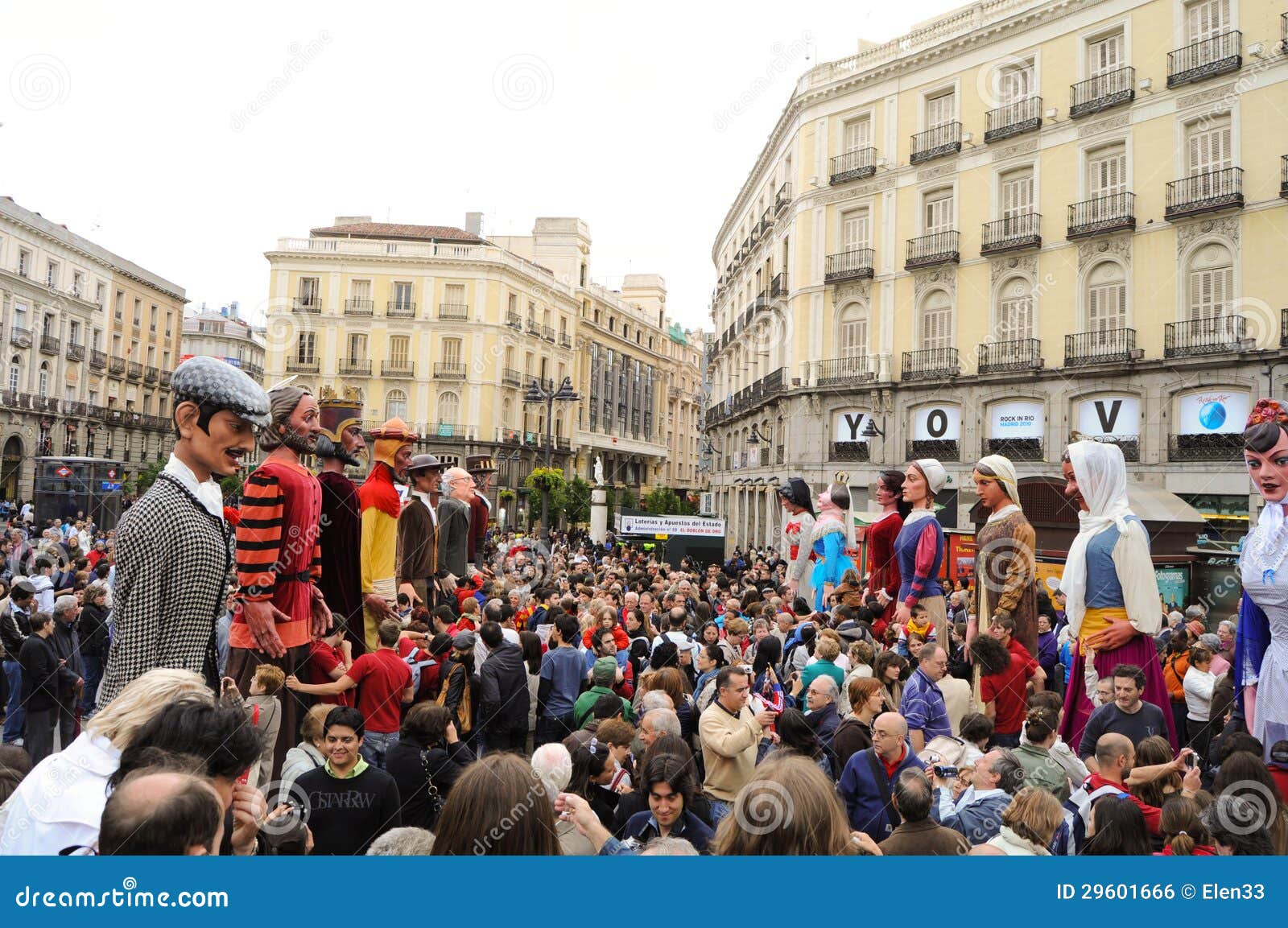 Puppet show in Madrid editorial photo. Image of holiday - 29601666