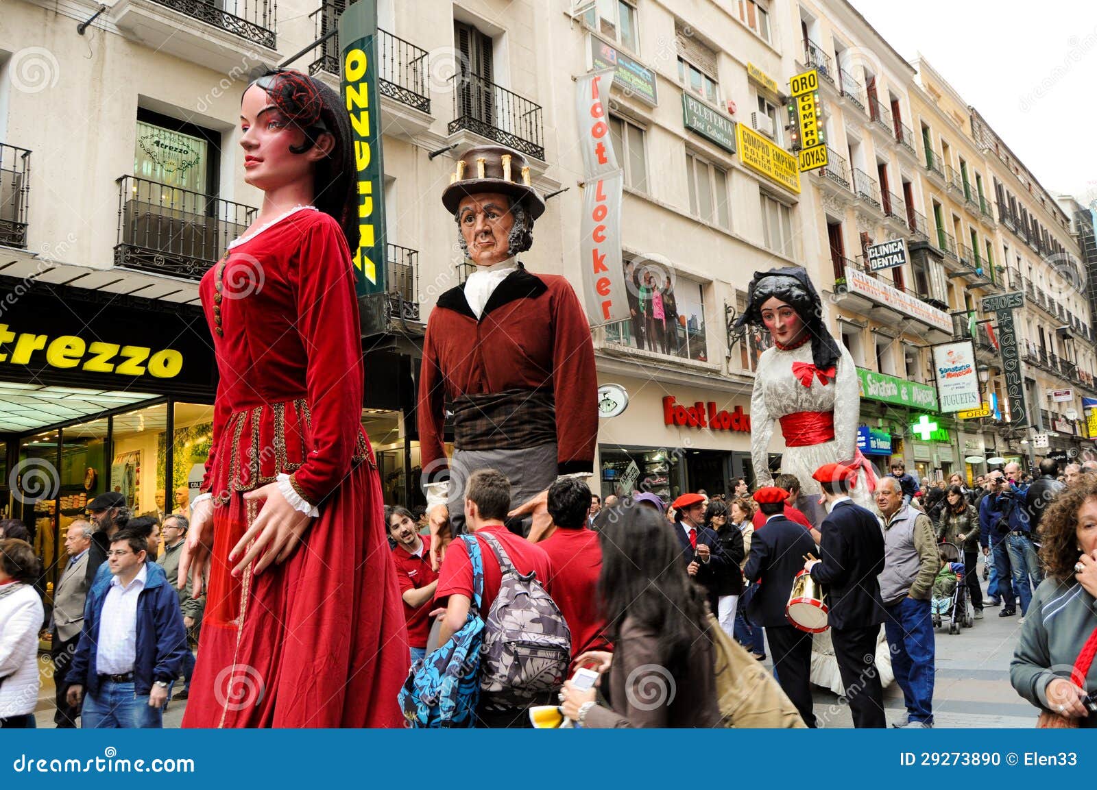 Puppet Street Show in Madrid Editorial Image - Image of spain, madrid ...