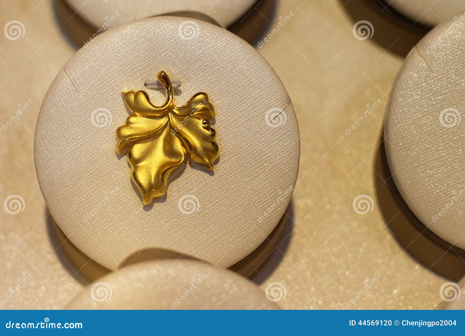 The pure gold jewelry stock photo. Image of auratus, high - 44569120