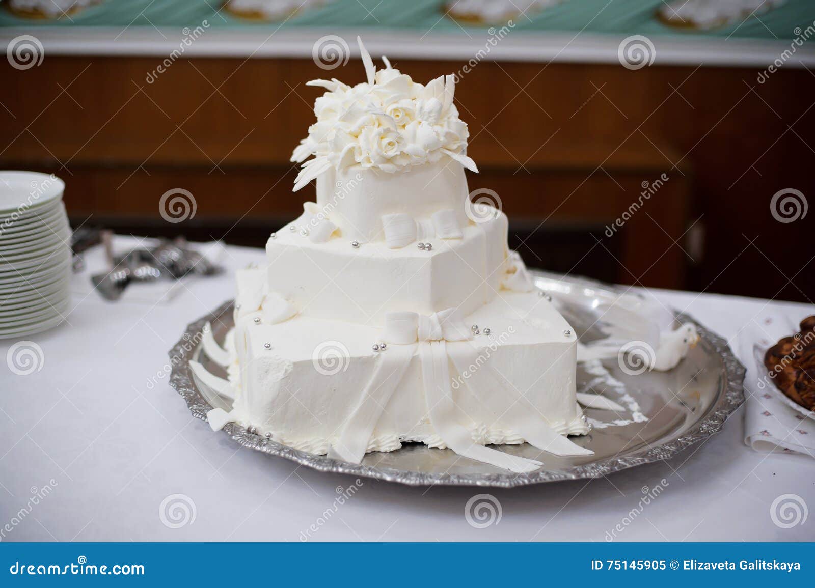 Pure White Cake with Creamy Flowers Stock Image - Image of frosting ...