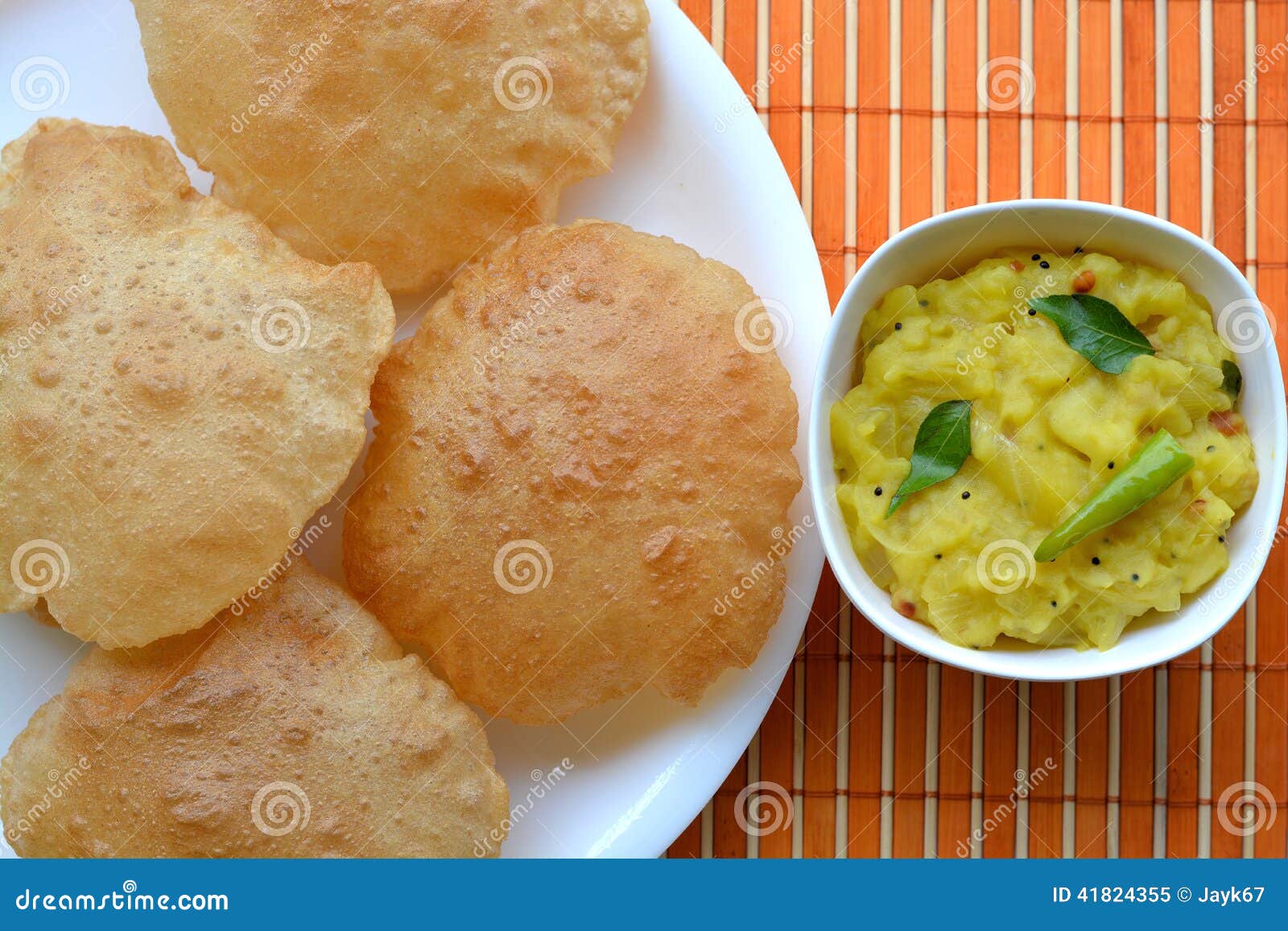 Puri Bhaji image stock. Image du blé, cercle, farine - 41824355