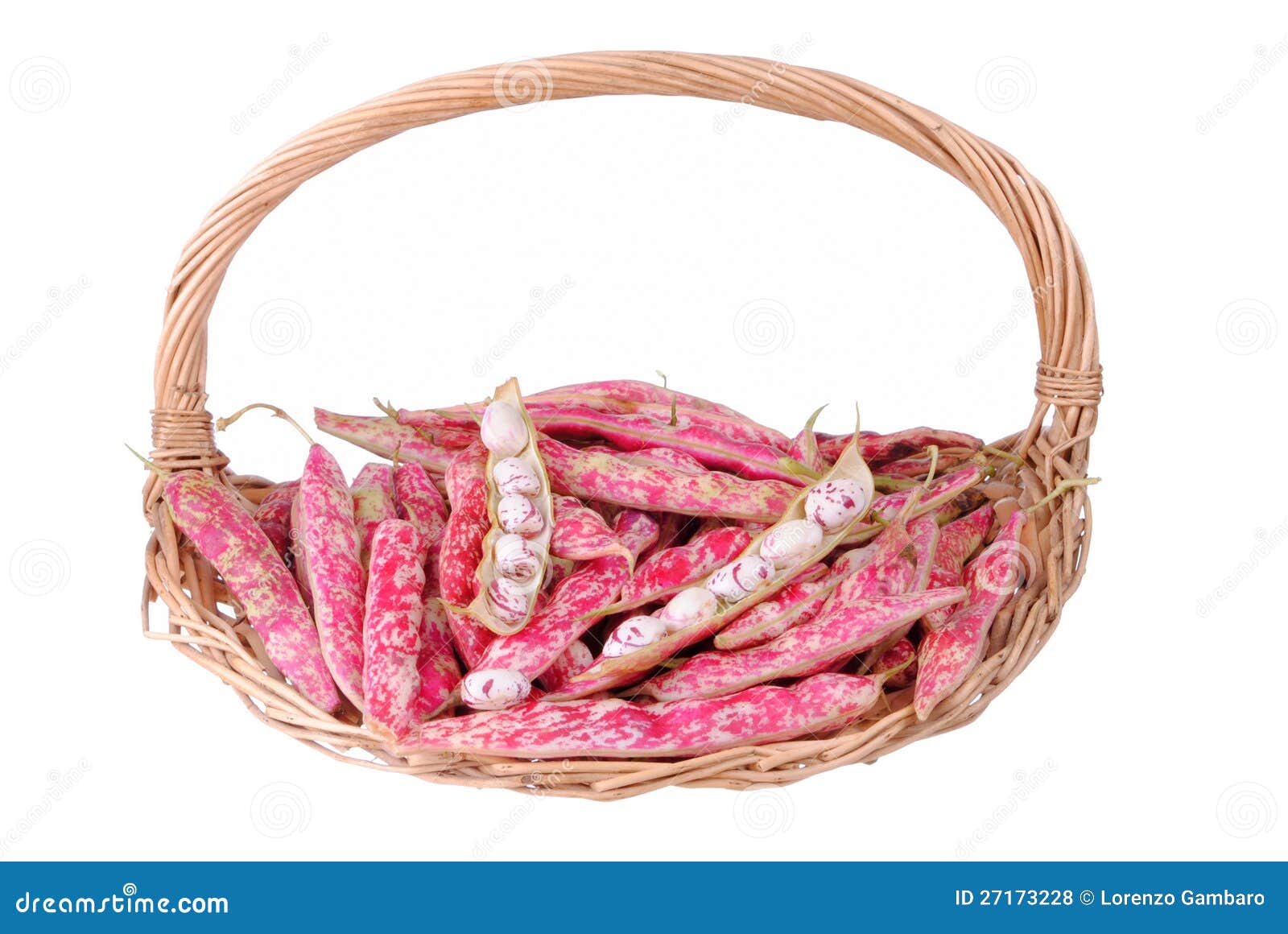 Purple Beans in a Straw Basket Stock Photo - Image of vegan, diet: 27173228