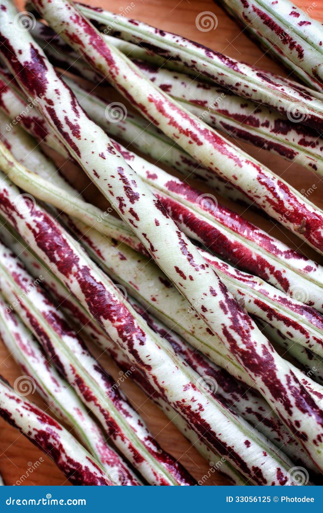 Purple yard long bean stock image. Image of healthy, nature - 33056125