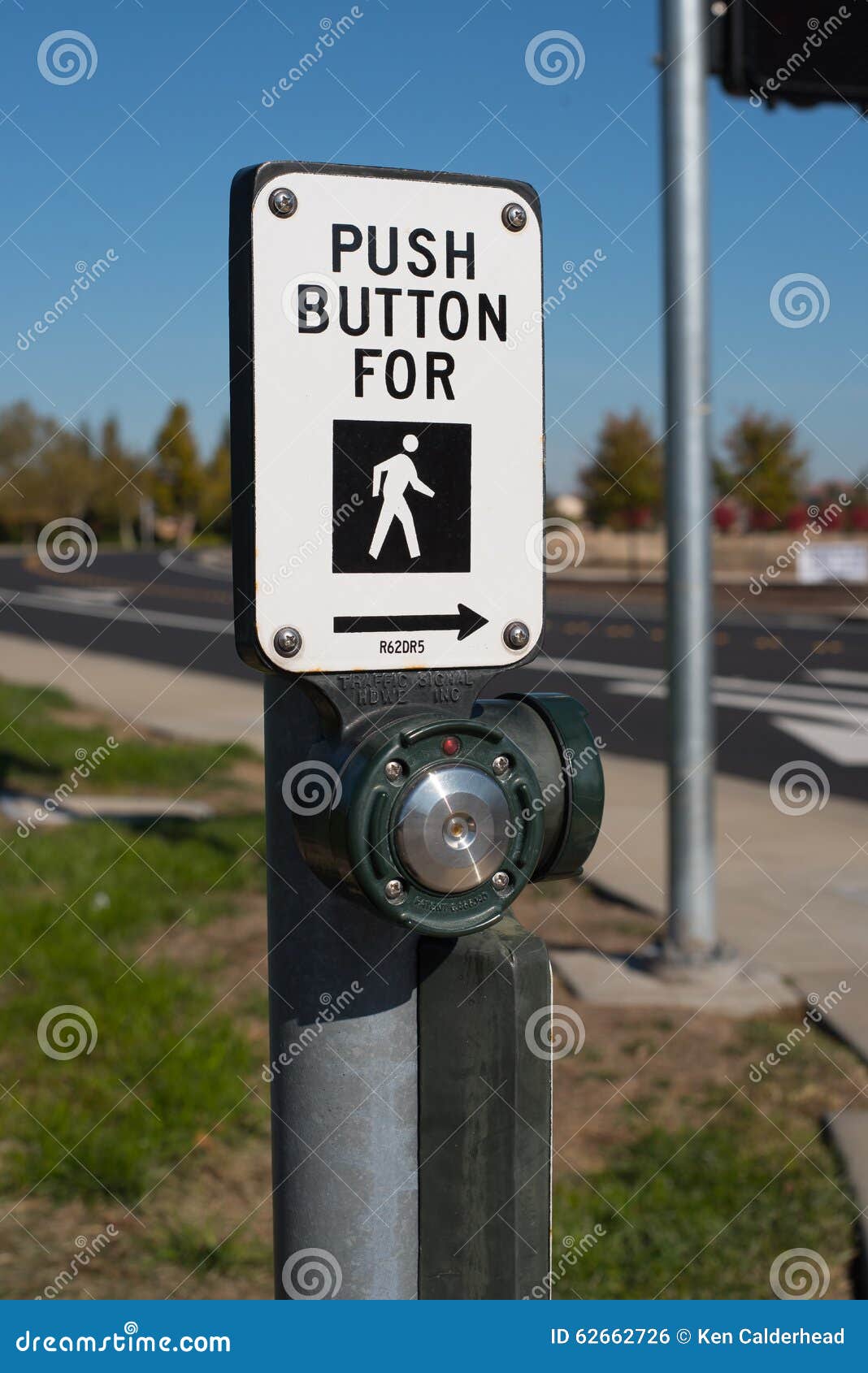 Push Button Crosswalk stock photo. Image of pedestrian - 62662726