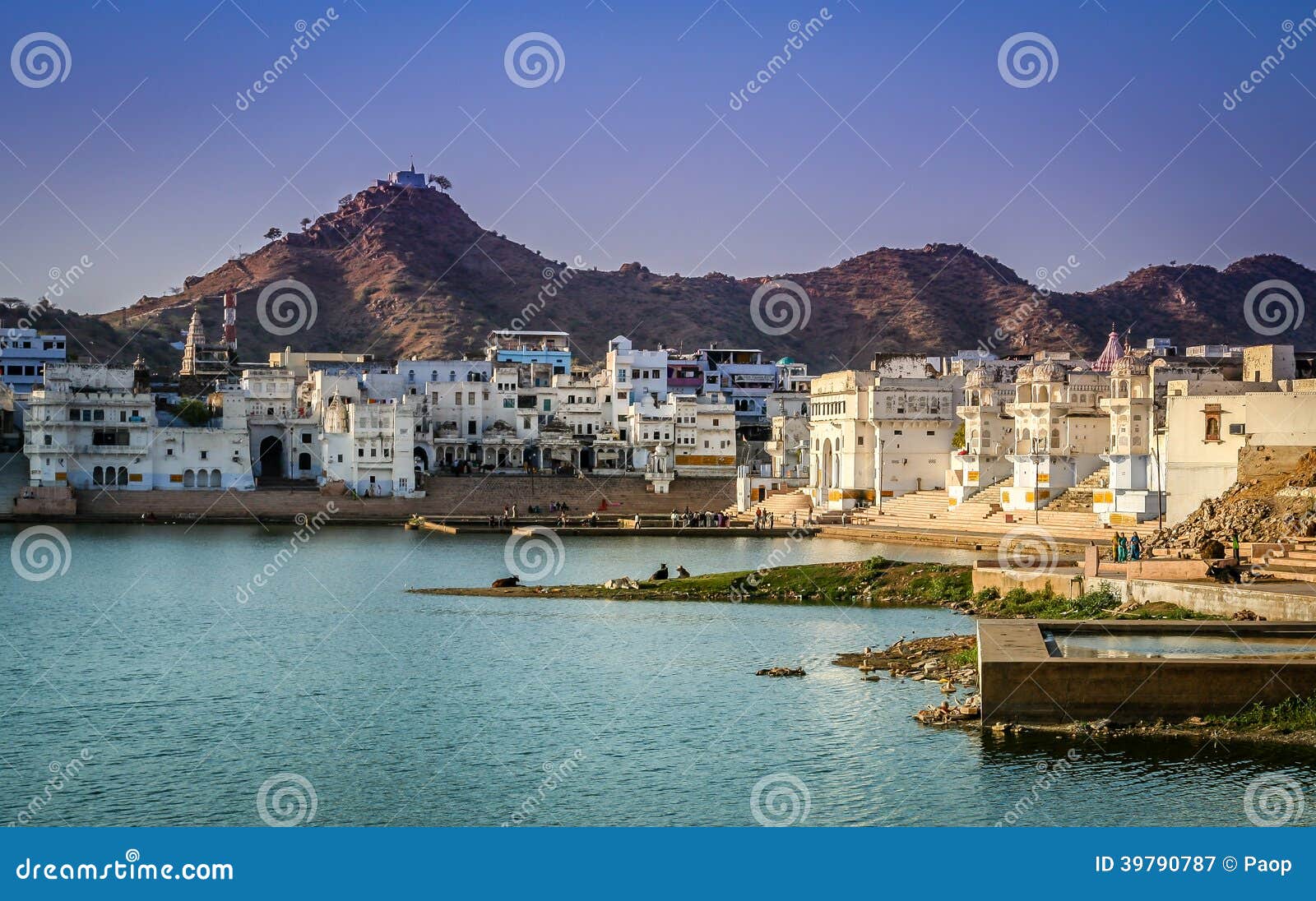 Pushkar city and lake editorial photography. Image of city - 39790787