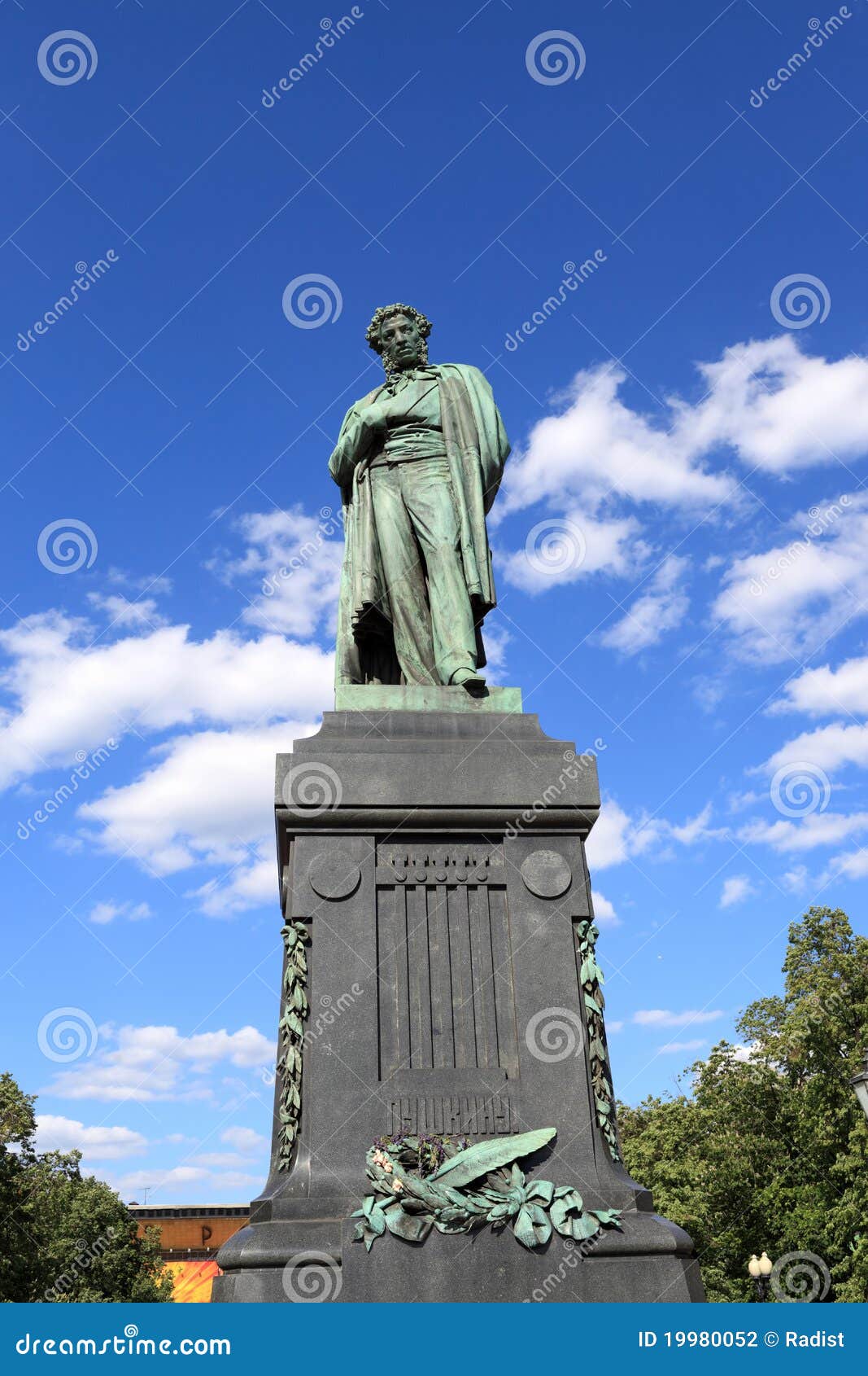 Pushkin monument in Moscow stock photo. Image of bronze - 19980052