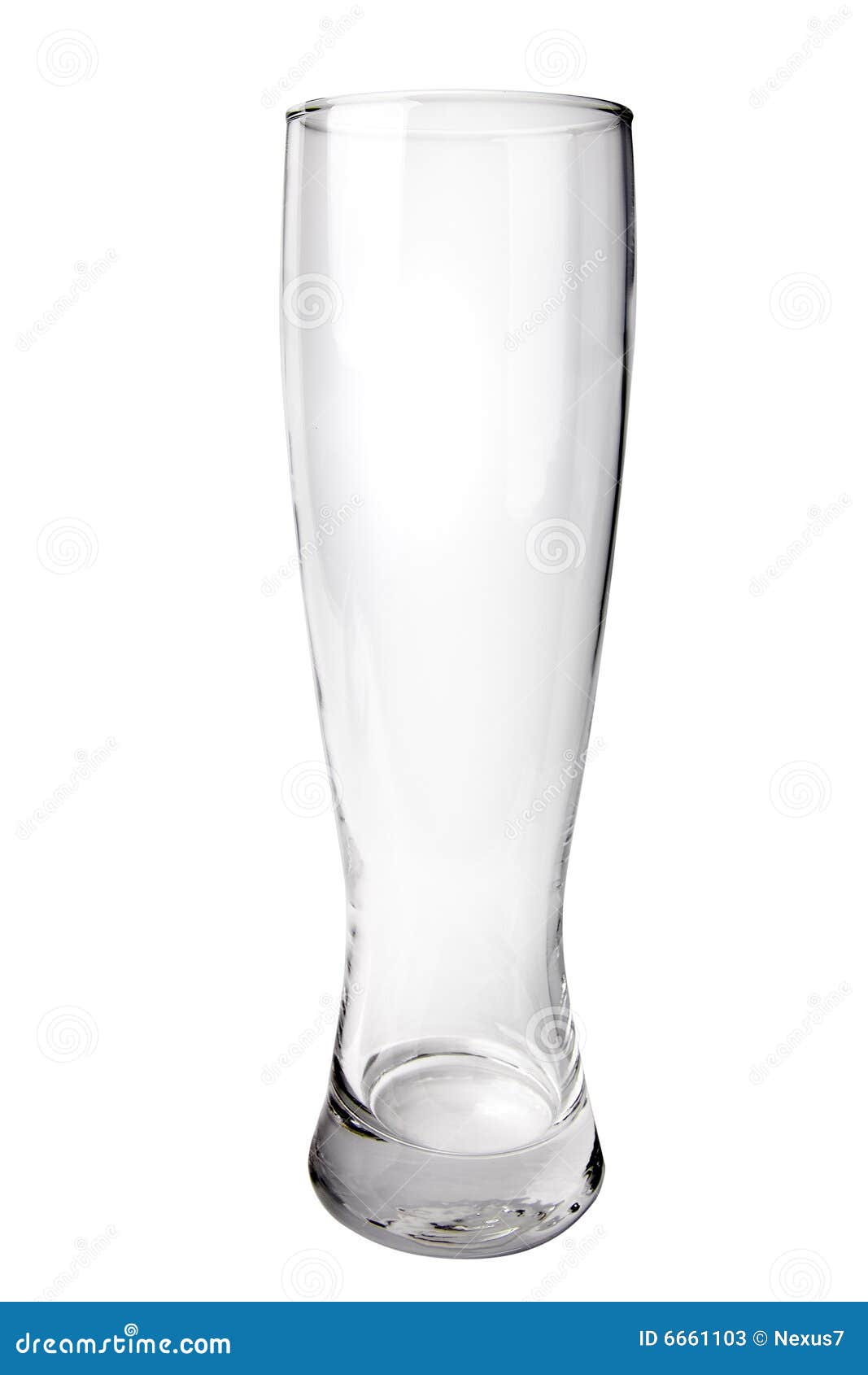 Pusty piwo kubek obraz stock. Obraz złożonej z piwo, odosobniony - 6661103