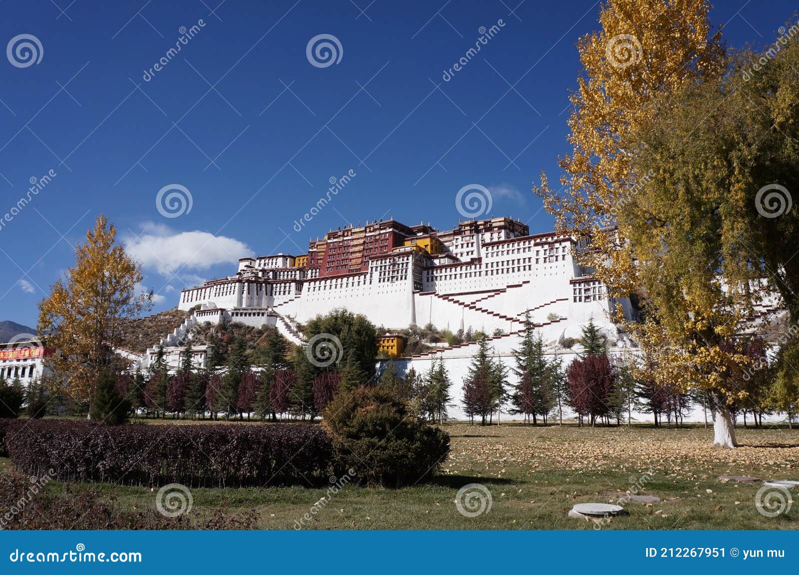 Putala palace stock image. Image of tibet, palace, area - 212267951