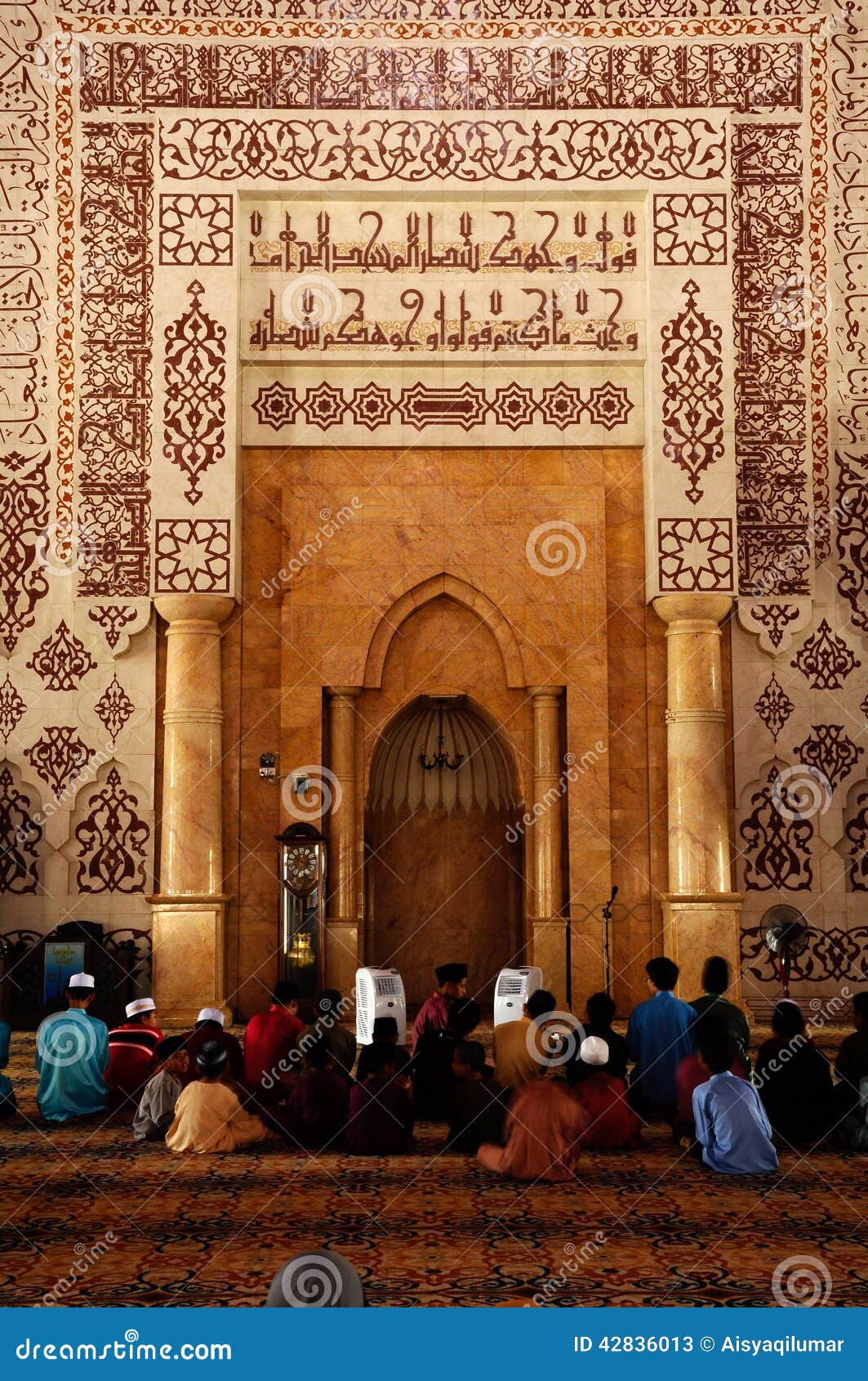 Putra Mosque in Malaysia editorial stock photo. Image of muqarnas ...