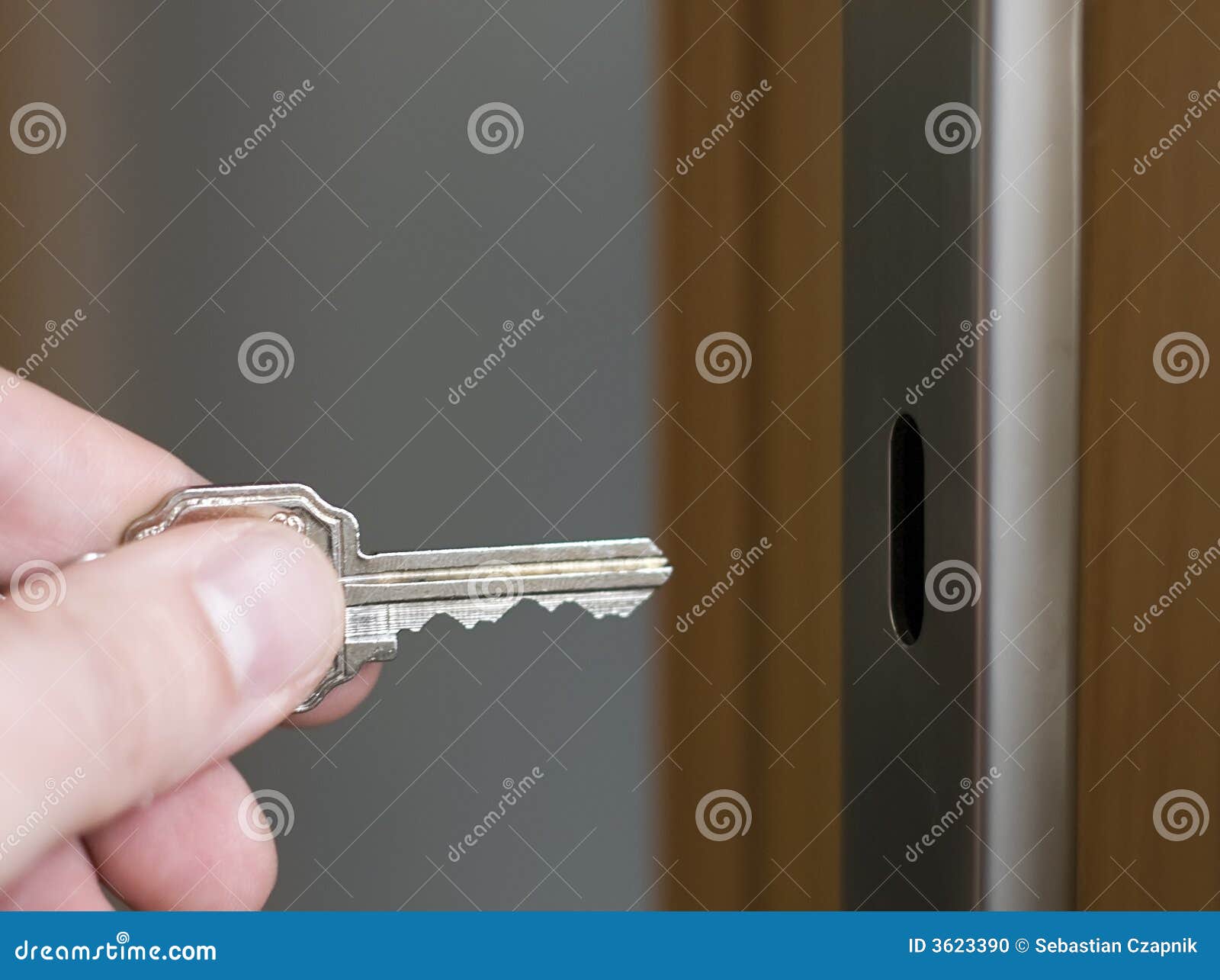 Putting wrong key in lock stock photo. Image of metal - 3623390