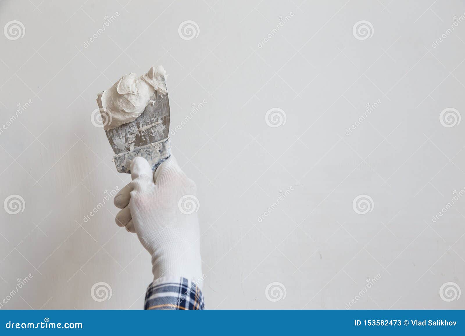 Putty the Wall Gypsum Putty with Spatulas. Stock Image - Image of ...