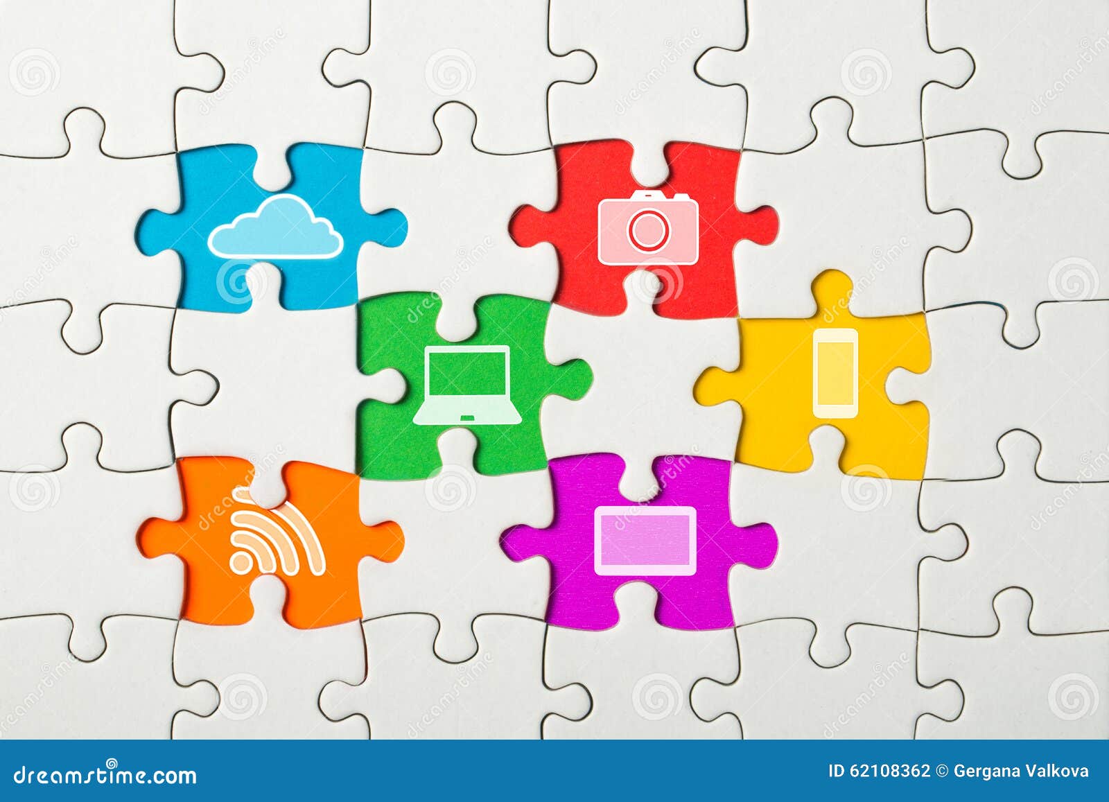 Puzzle and Missing Pieces, Communication Technologies Conception Stock ...