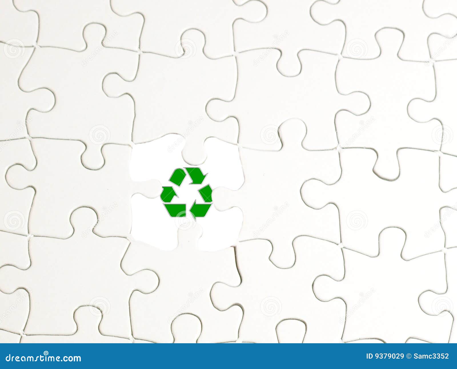 Puzzle Recycle1 Picture. Image: 9379029