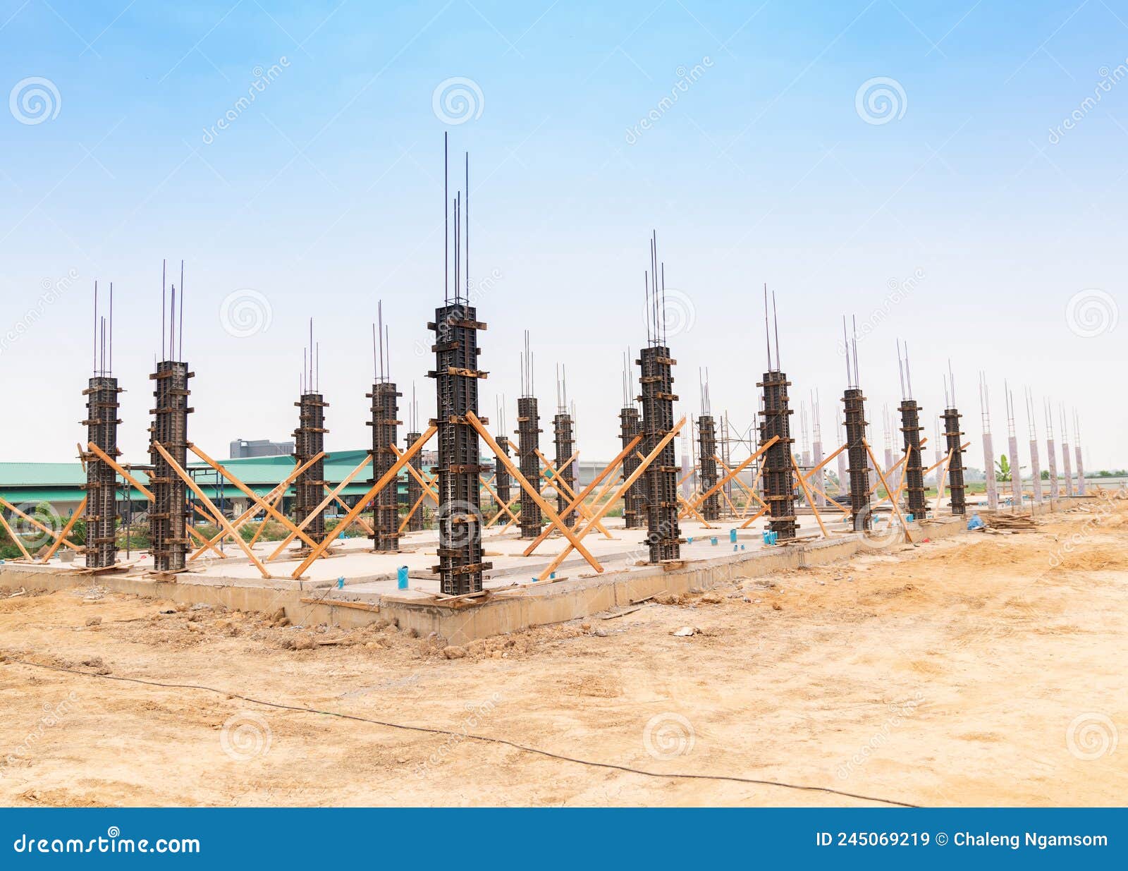 Column Formwork Royalty-Free Stock Photo | CartoonDealer.com #143377485