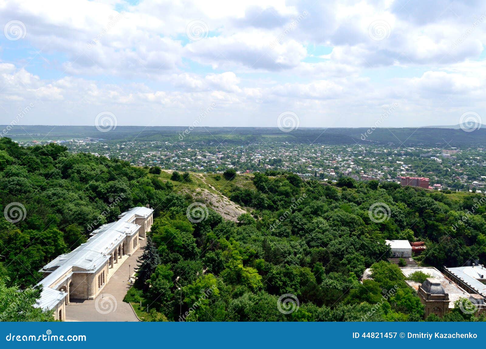 Pyatigorsk obraz stock. Obraz złożonej z błękitny, lato - 44821457