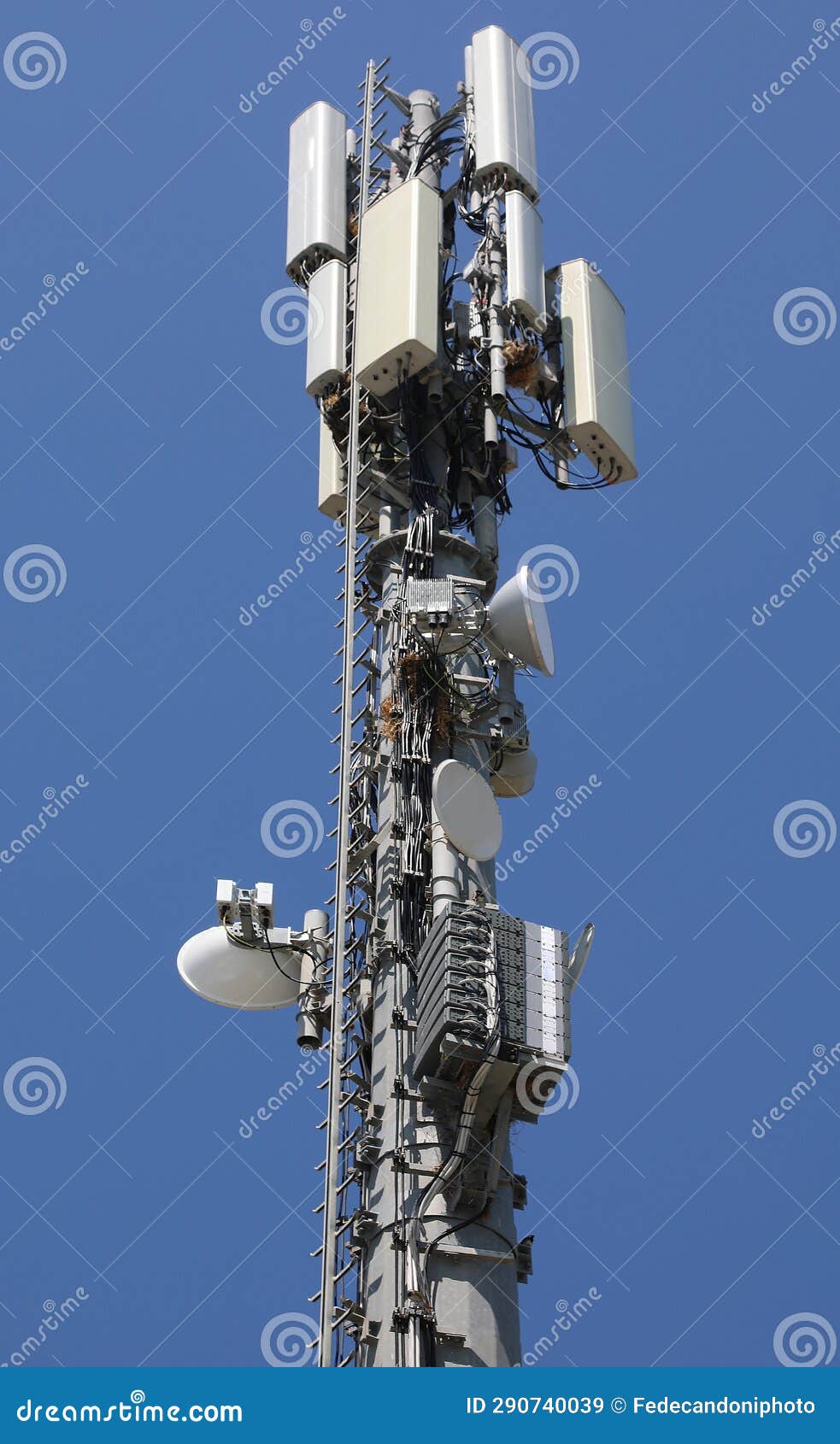 Pylon Radio Links and Mobile Phone Repeater Antennas Stock Image ...