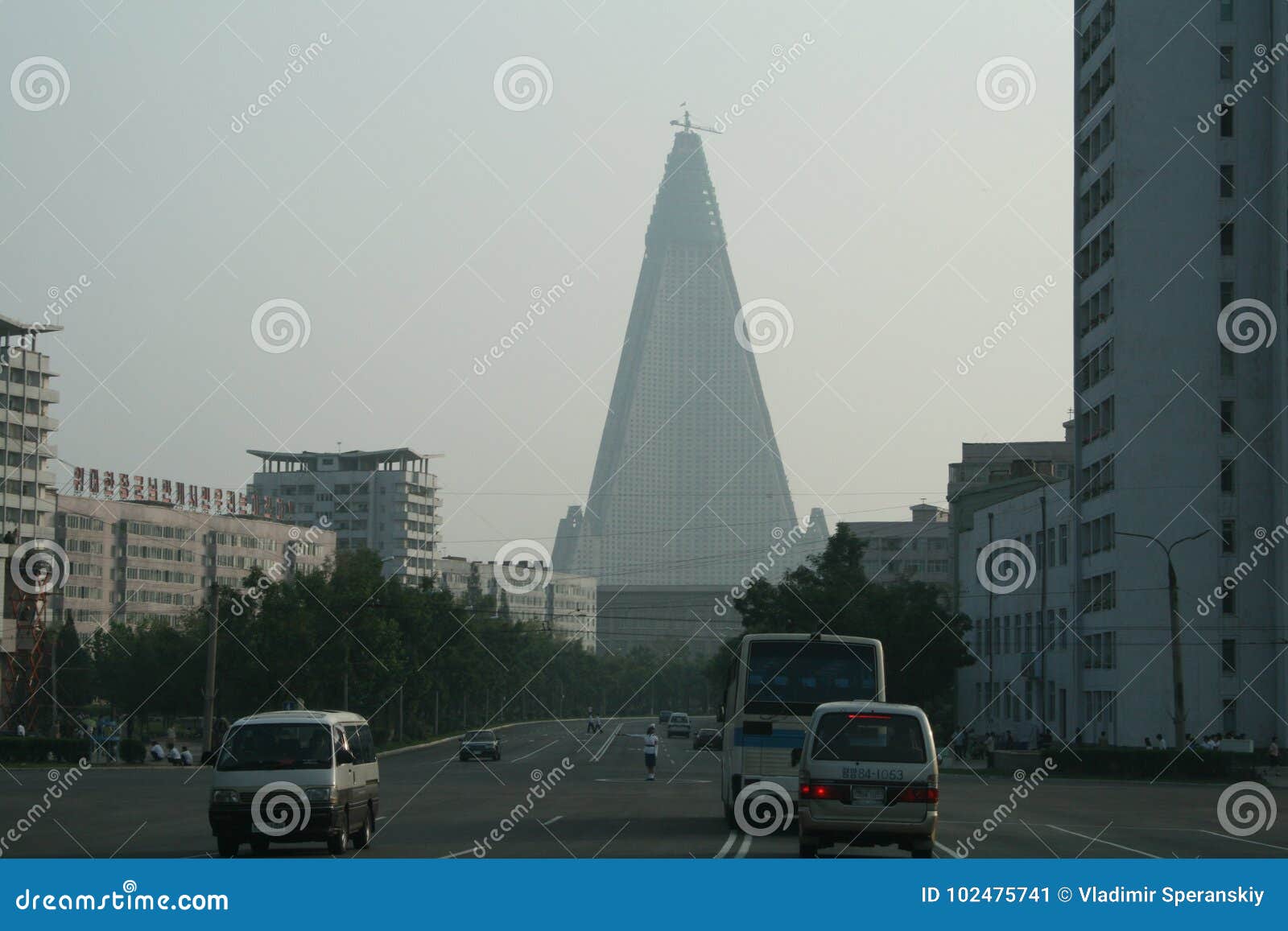 Pyongyang editorial photo. Image of landscape, alley - 102475741