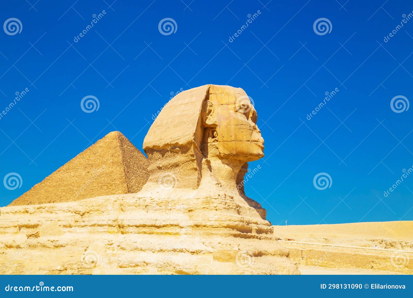 Sphinx Of Egyptian Bridge Over The Fontanka River, Saint Petersb Stock ...