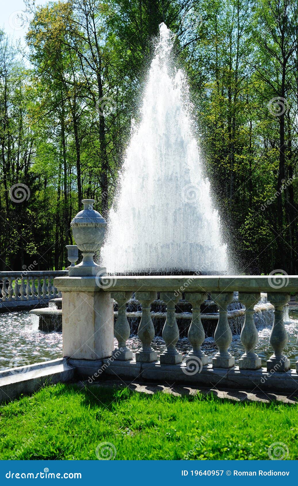 Pyramid fountain editorial photography. Image of festive - 19640957