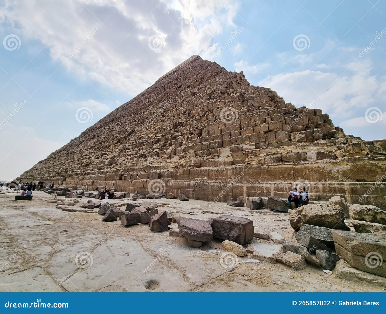 Giza Plateau at Cairo, Egypt. Editorial Photography - Image of ...