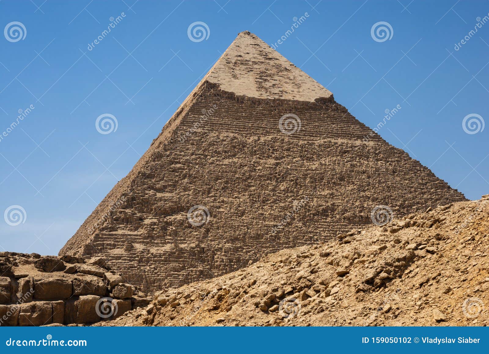 Pyramid of Khafre Also Read As Khafra, Khefren or of Chephren is the ...