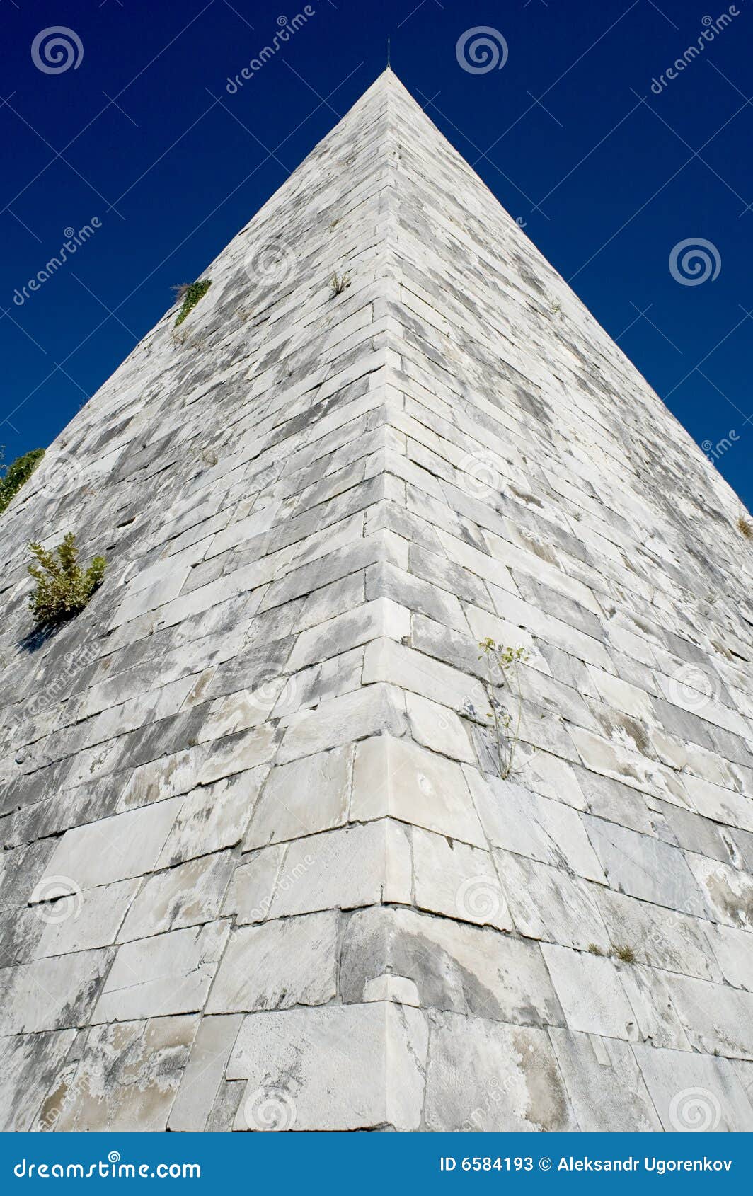 Pyramid in rome closeup stock image. Image of culture - 6584193