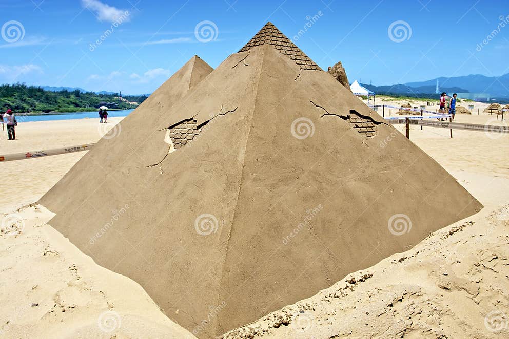 Pyramid sand sculpture editorial stock image. Image of exhibition ...