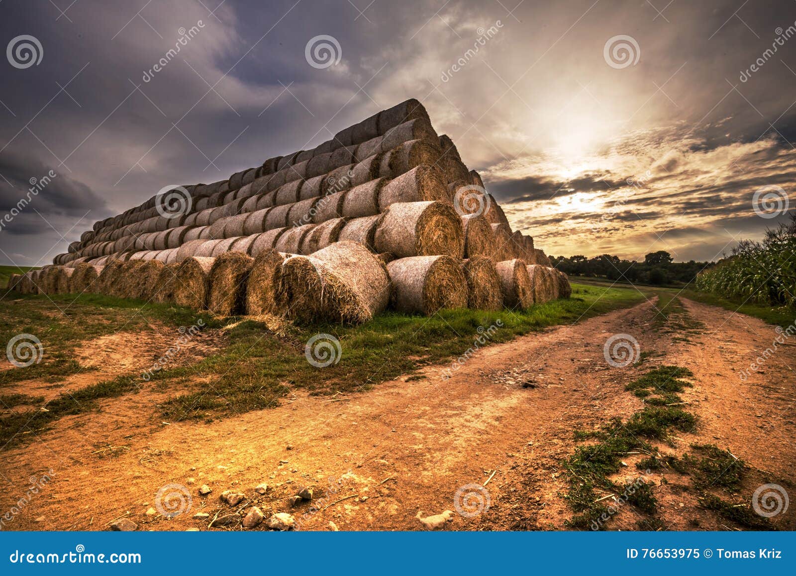 The pyramid of straw bales stock image. Image of pyramid - 76653975
