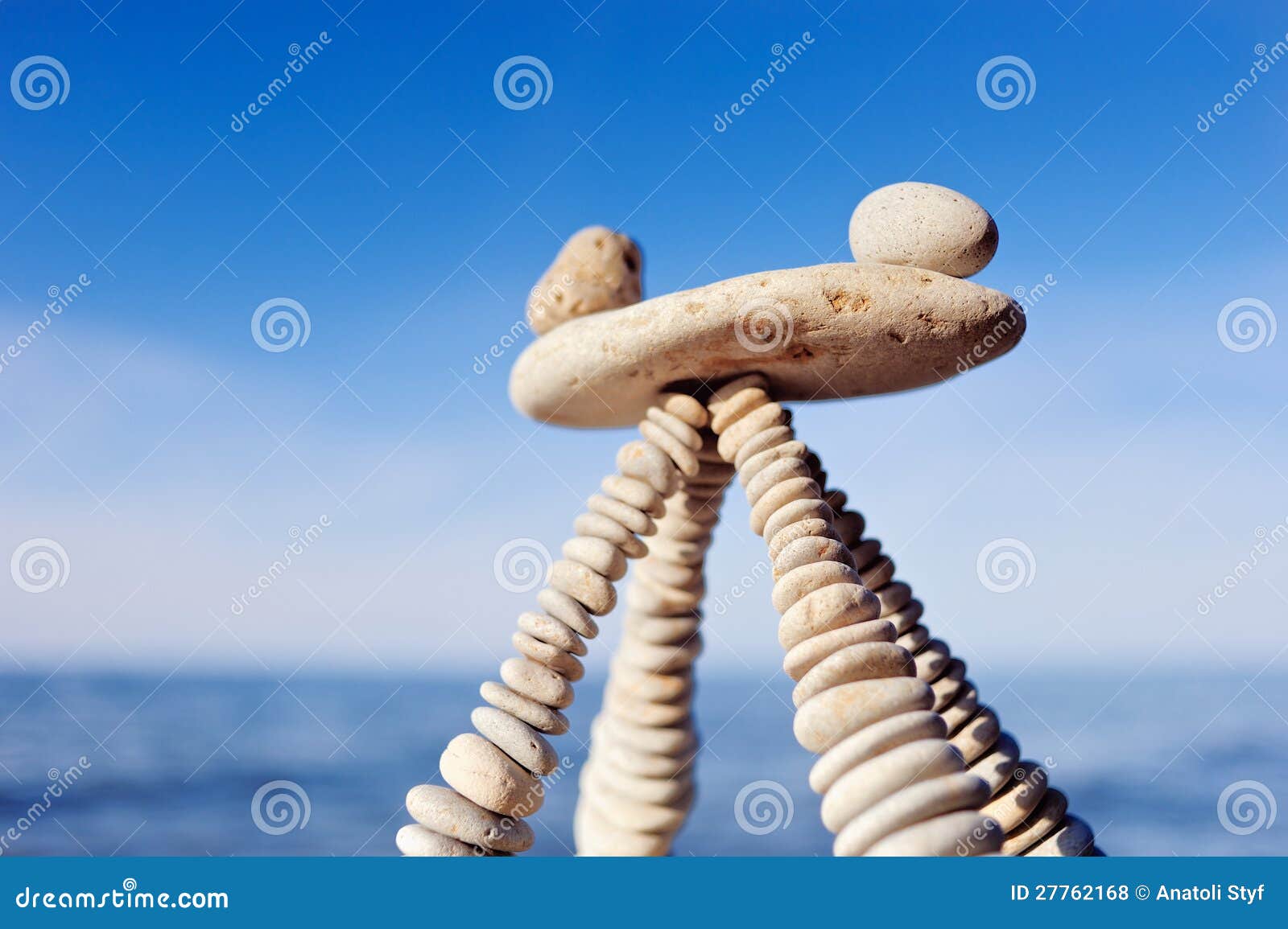 Pyramidal Balance Of Stones Stock Photo | CartoonDealer.com #86807718