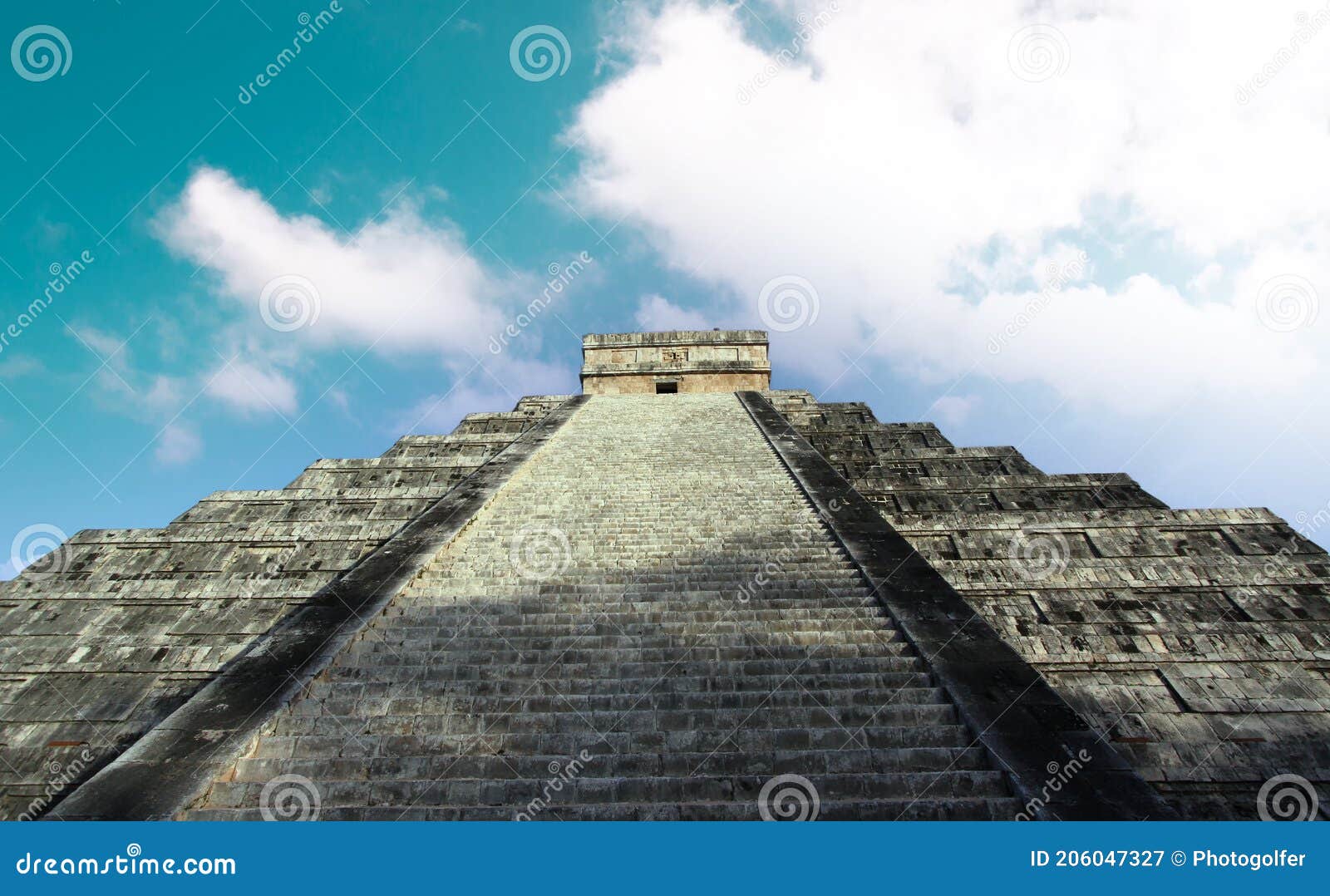 Pyramide in Chichen Itza Mexiko Stockbild - Bild von pyramide, mexiko ...
