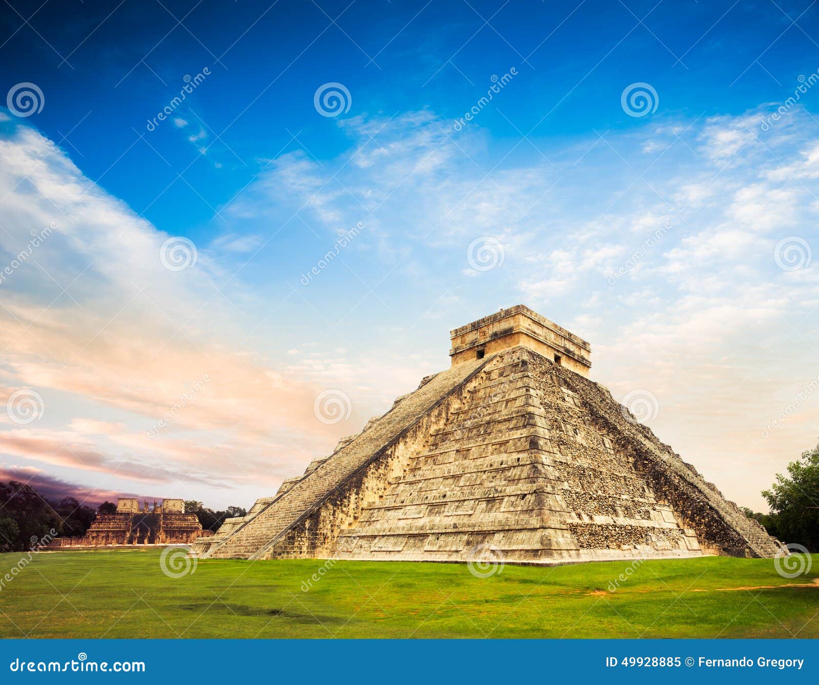 Pyramide D'El Castillo Dans Chichen Itza, Yucatan, Mexique Image stock ...