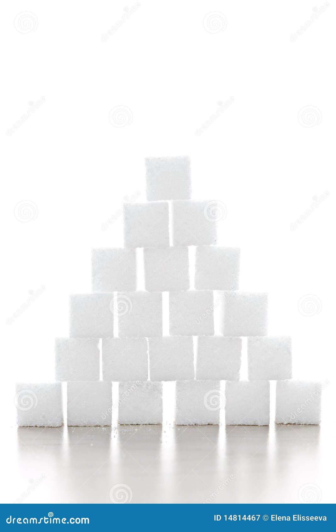 Pyramide de cube en sucre image stock. Image du doux - 14814467