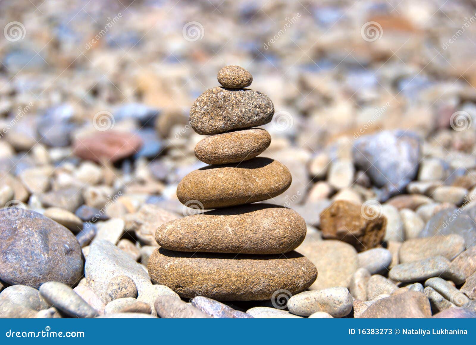 Pyramide Des Pierres Image. Image: 16383273