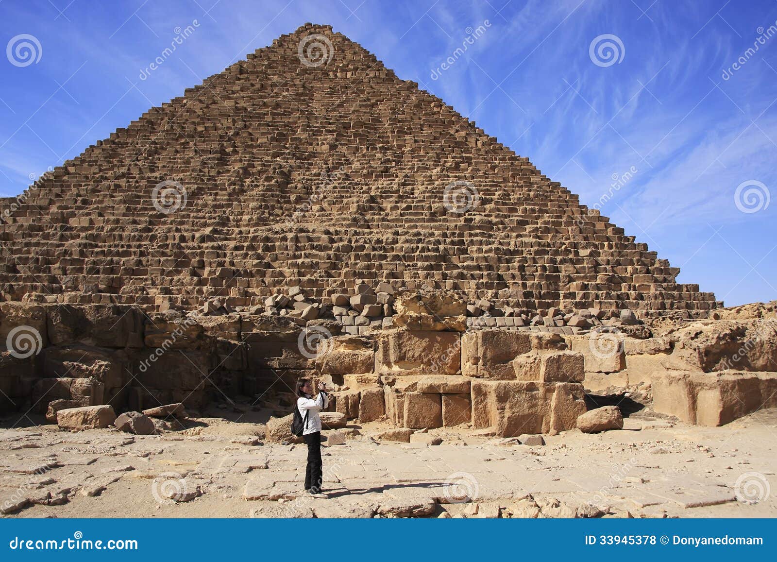 Pyramide Von Menkaure, Kairo Stockfoto - Bild von zieleinheit, afrika ...
