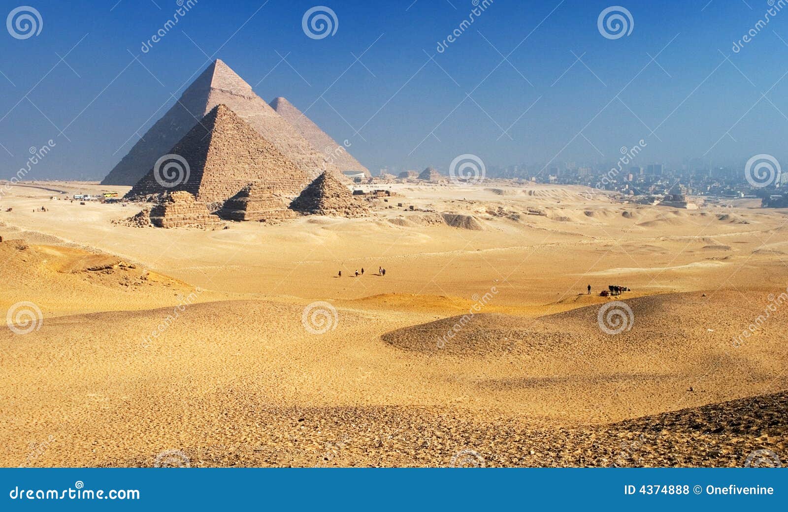 Pyramidengiza-Hochebene Kairo Stockfoto - Bild von ägypten, düne: 4374888