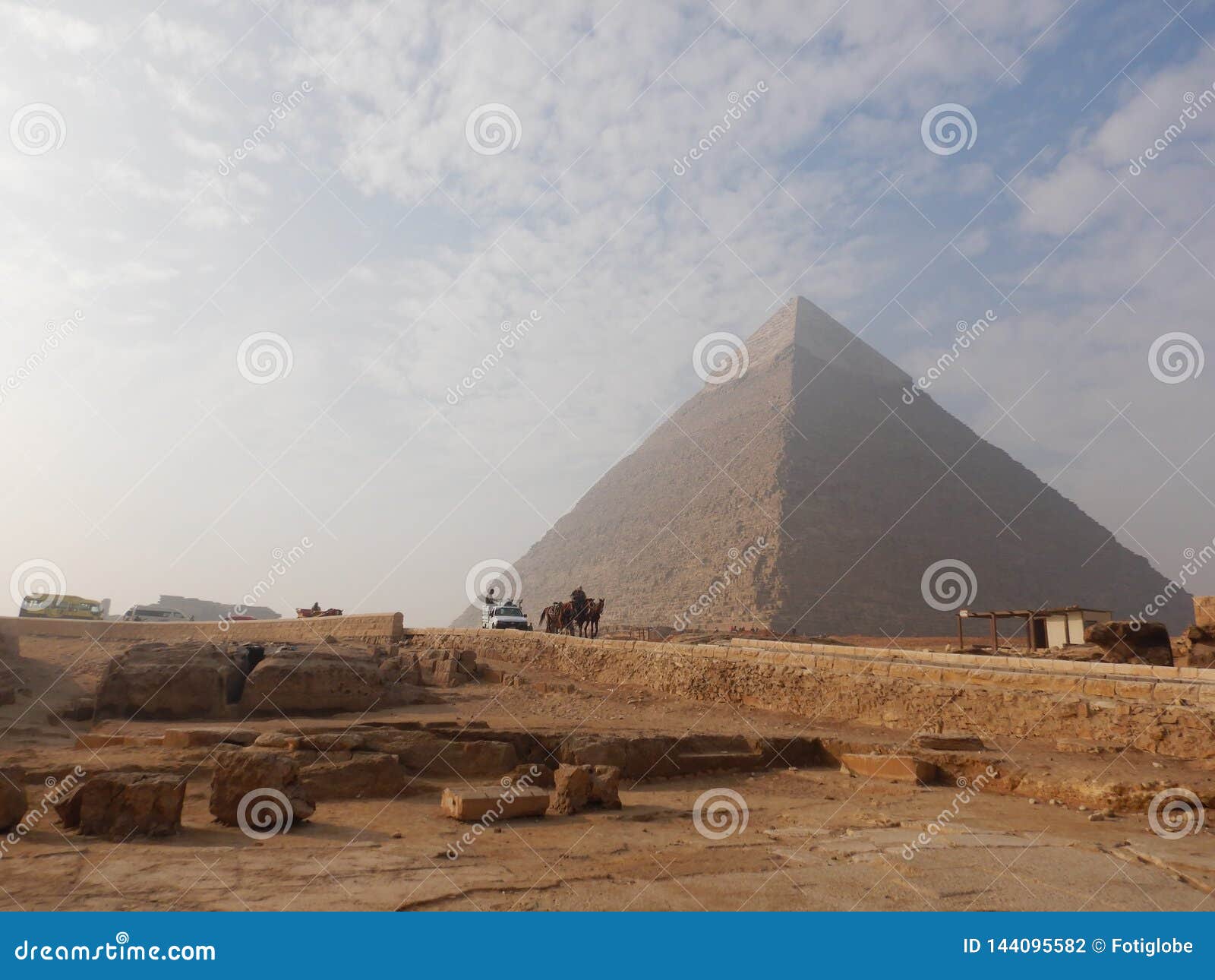 Pyramids of Giza Egypt stock photo. Image of khufu, exterior - 144095582
