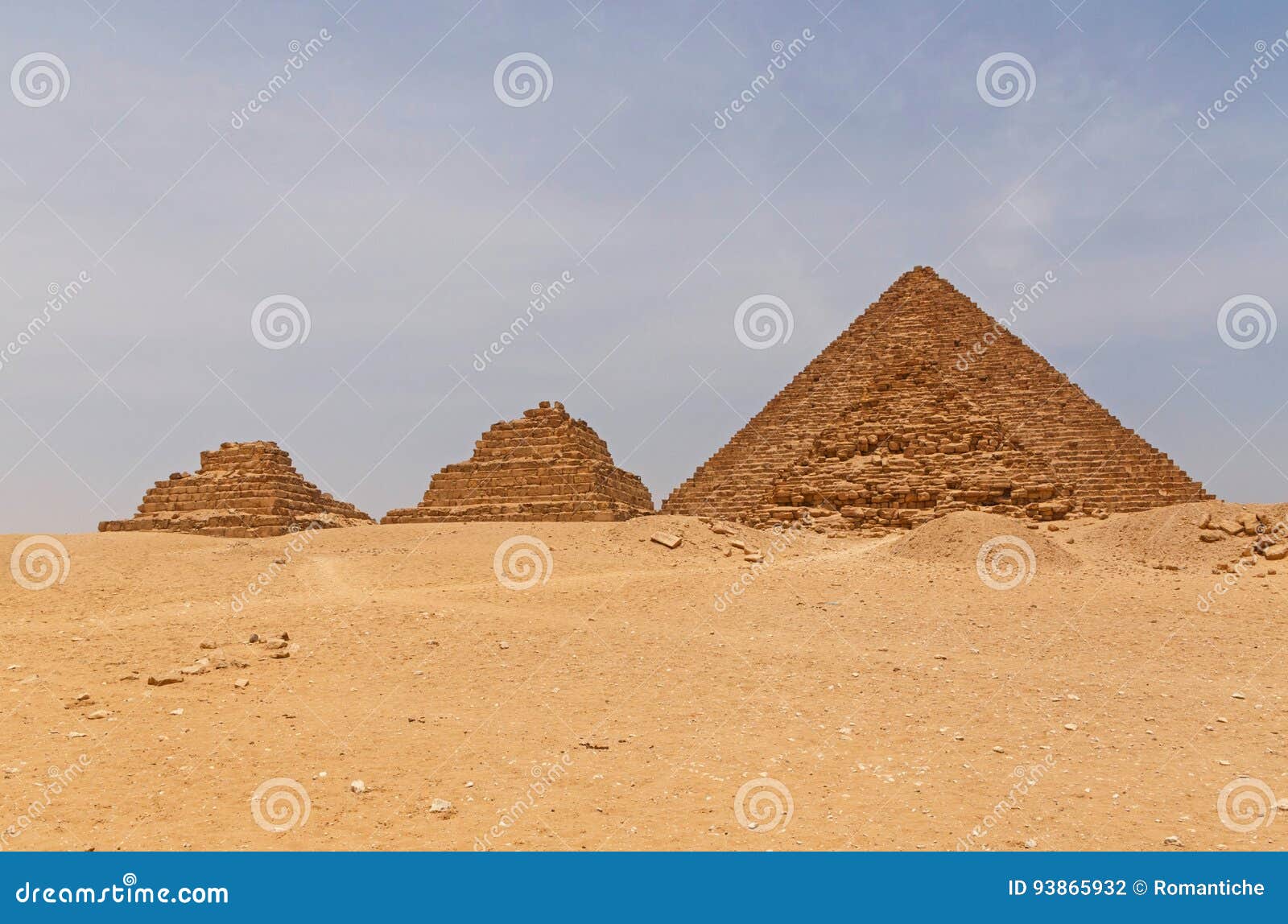 Pyramids of Queens in Front of Pyramid of Menkaure Stock Photo - Image ...