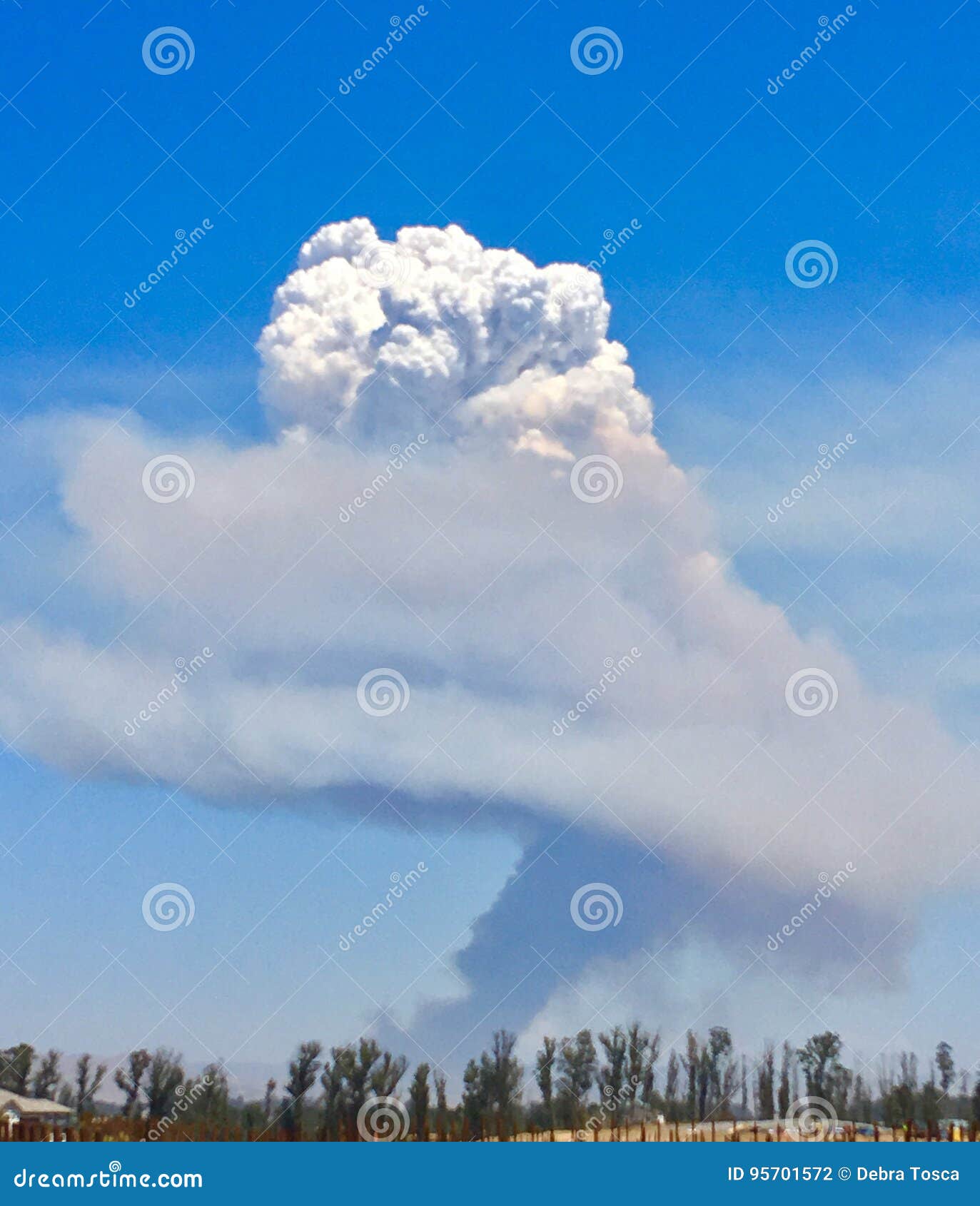 Pyro cumulus cloud stock photo. Image of barbara, cumulus - 95701572