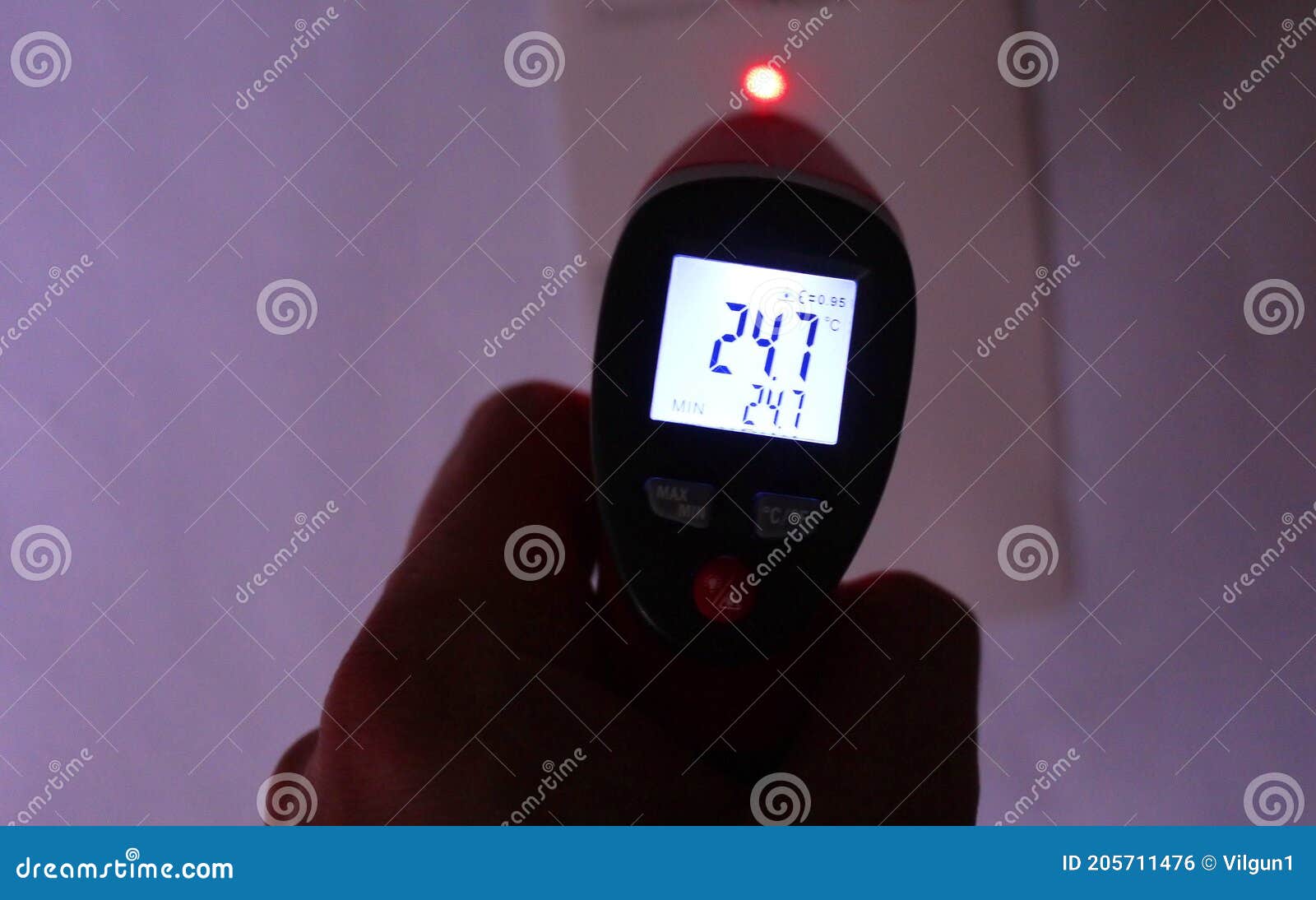 Pyrometer for Measuring the Temperature of an Object. Device for ...