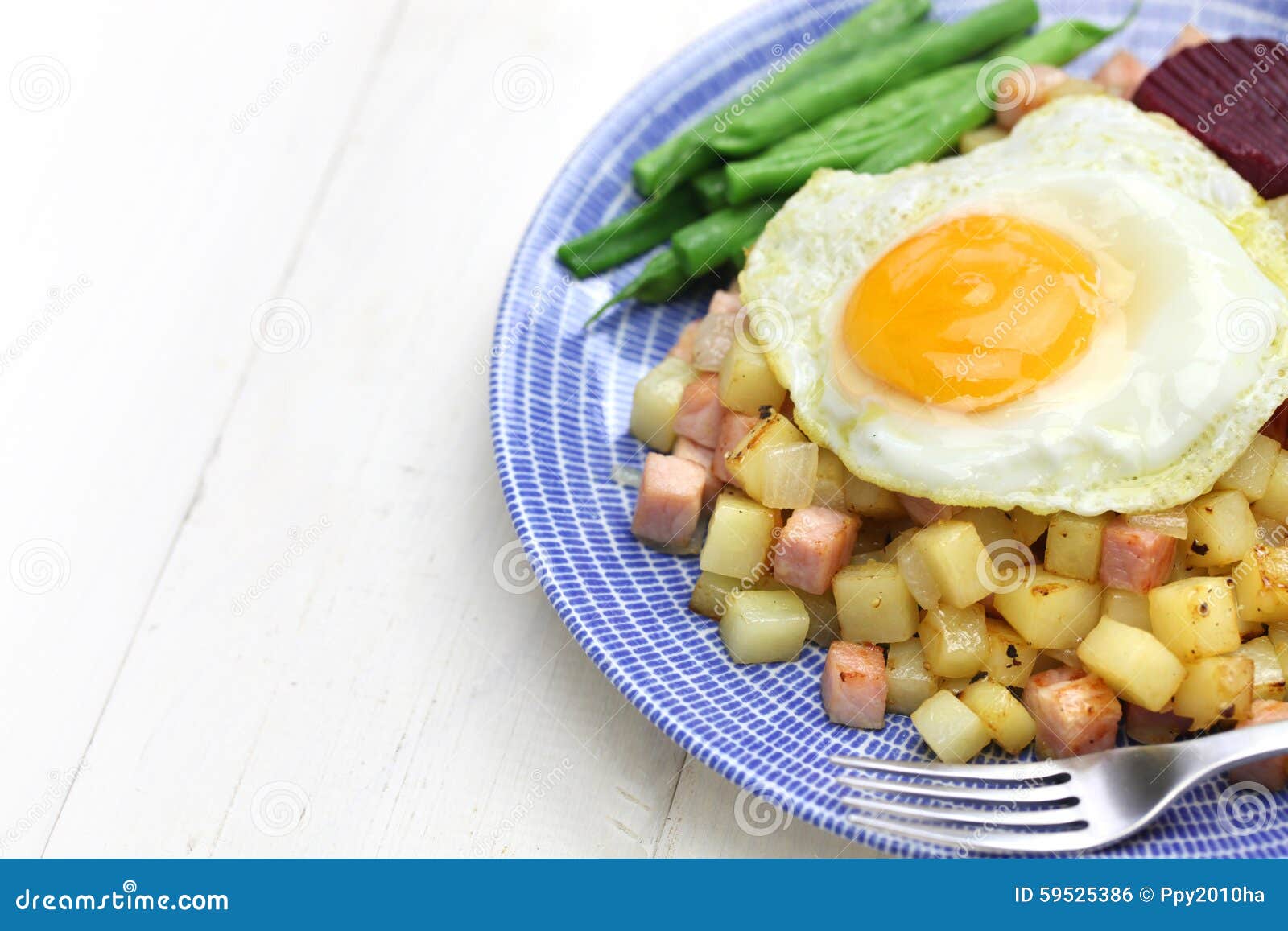 Pyttipanna arkivfoto. Bild av kött, potatis, finska, kuber - 59525386