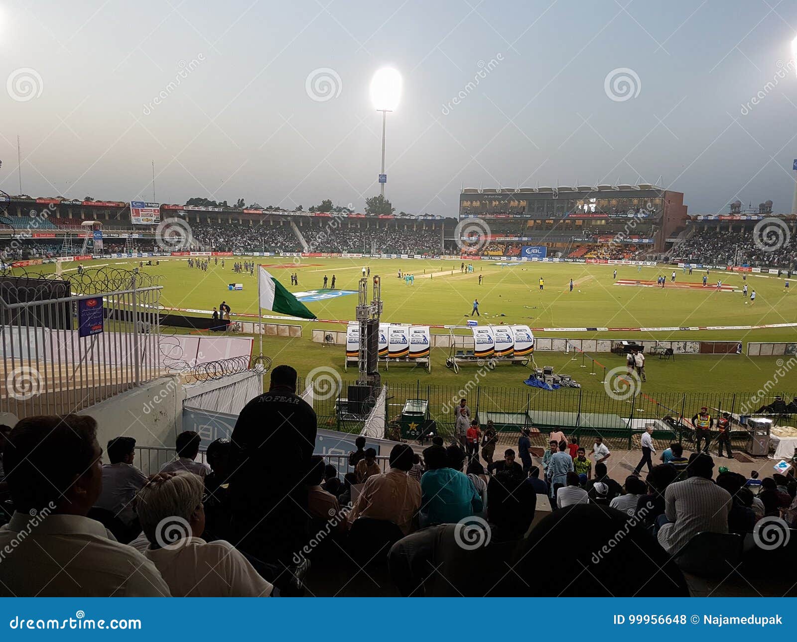 Qaddafi Stadium Lahore at Night Editorial Stock Photo - Image of ...