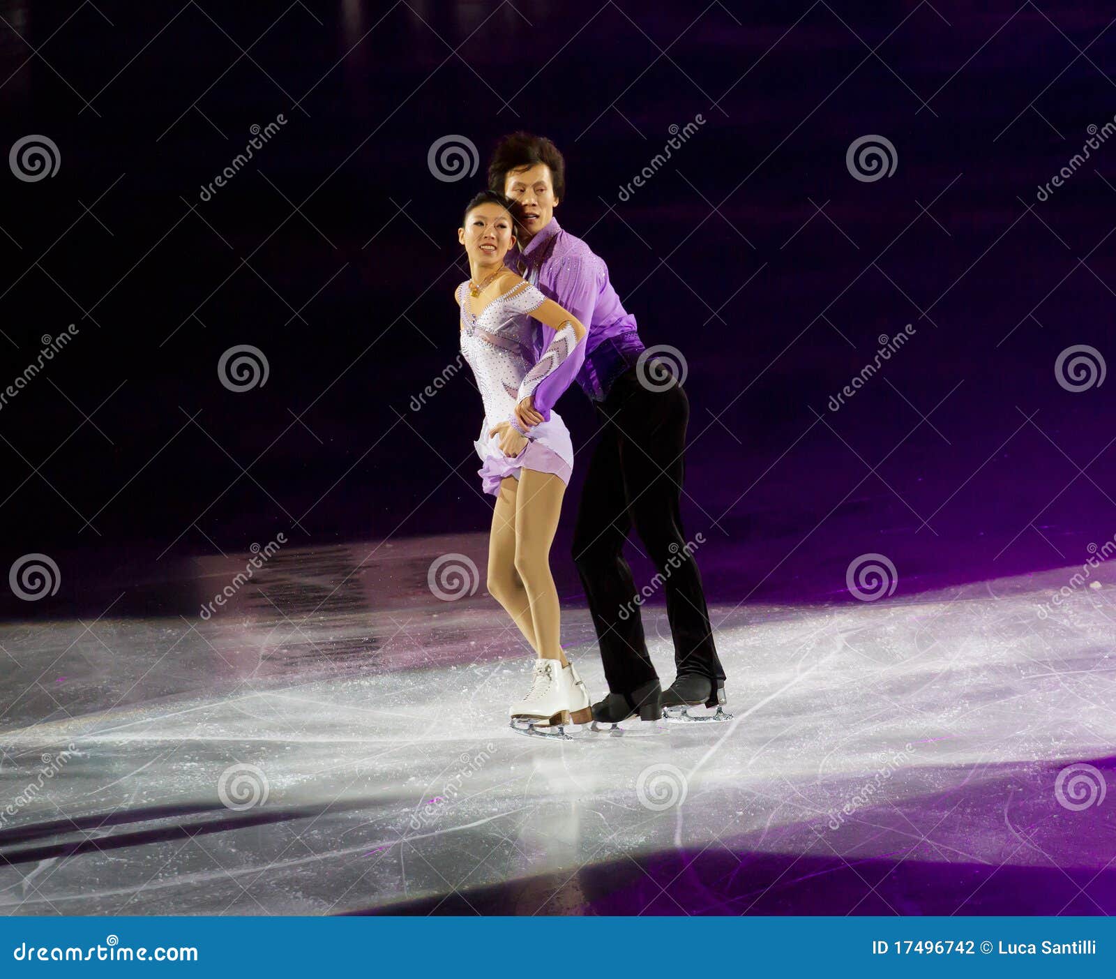 Qing Pang & Jian Tong editorial photography. Image of champion - 17496742