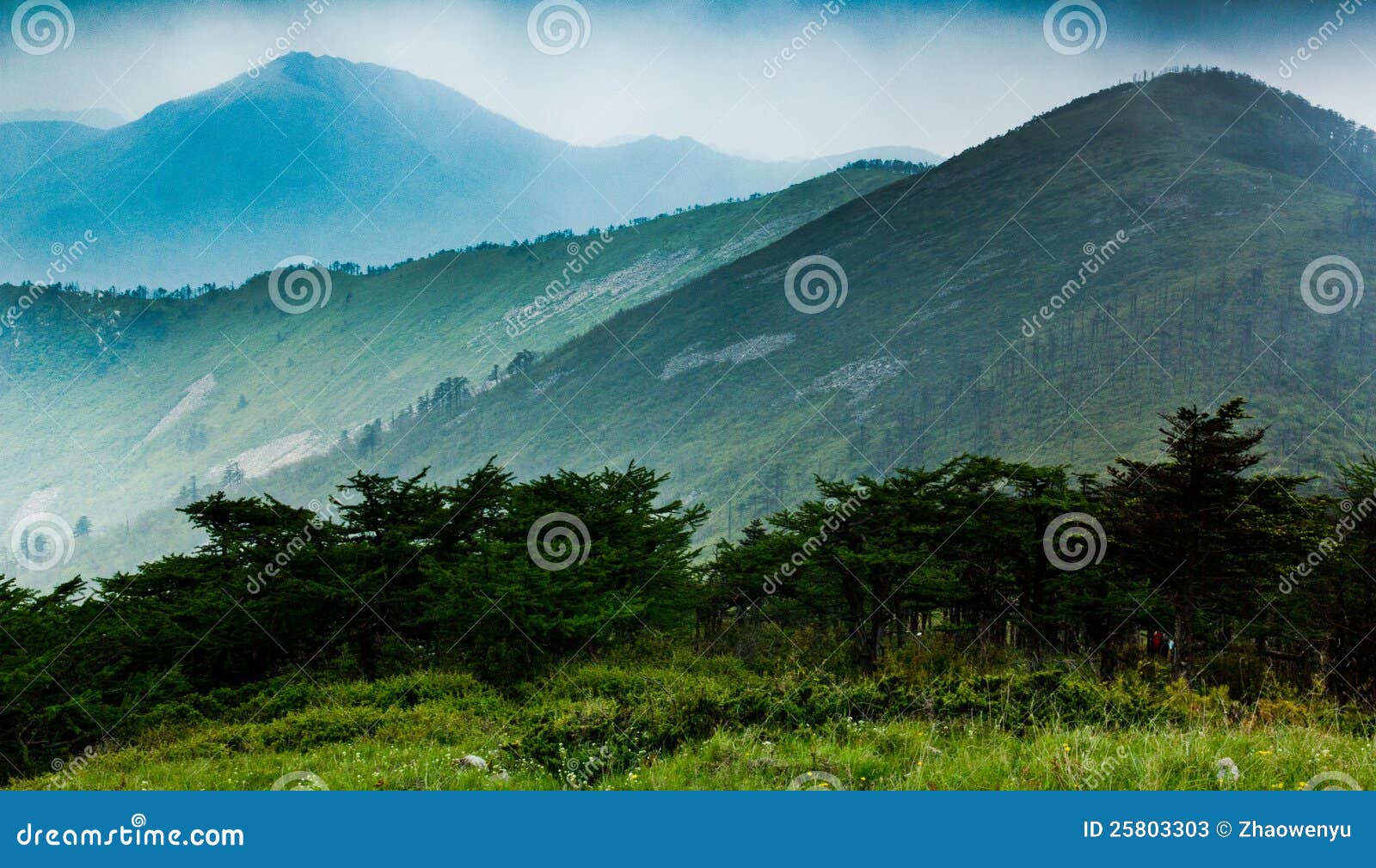 The Qinling Mountain Ridge stock image. Image of clouds - 25803303